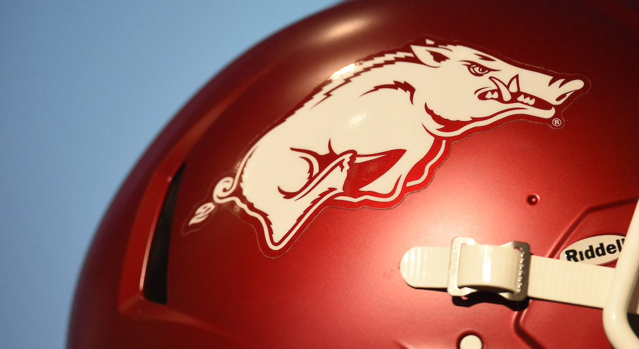 Arkansas legend Clyde Scott, an Olympic medalist, dies at age 93 ...