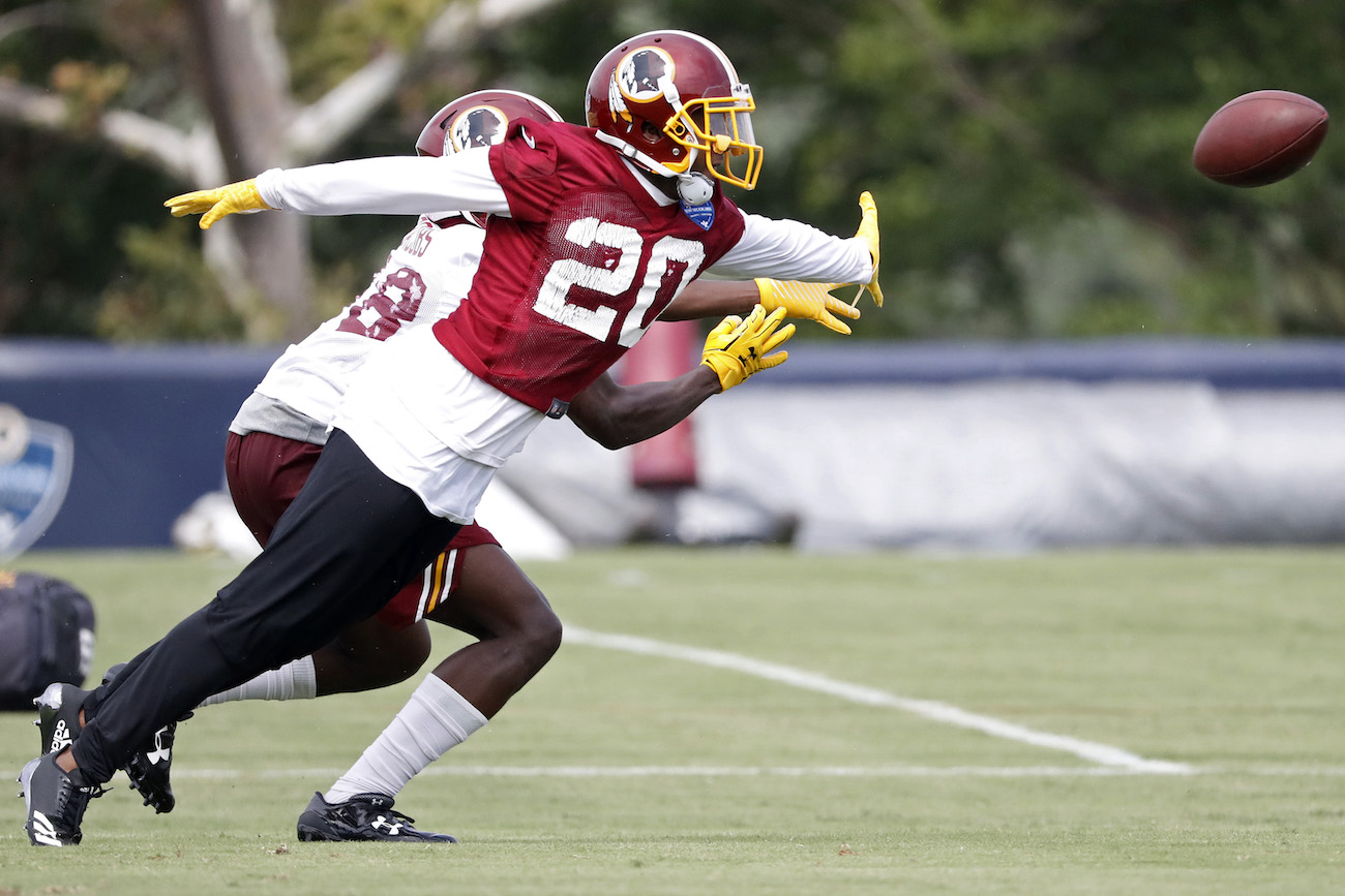 Pro Bowl DB DeAngelo Hall takes former Auburn CB Joshua Holsey under ...