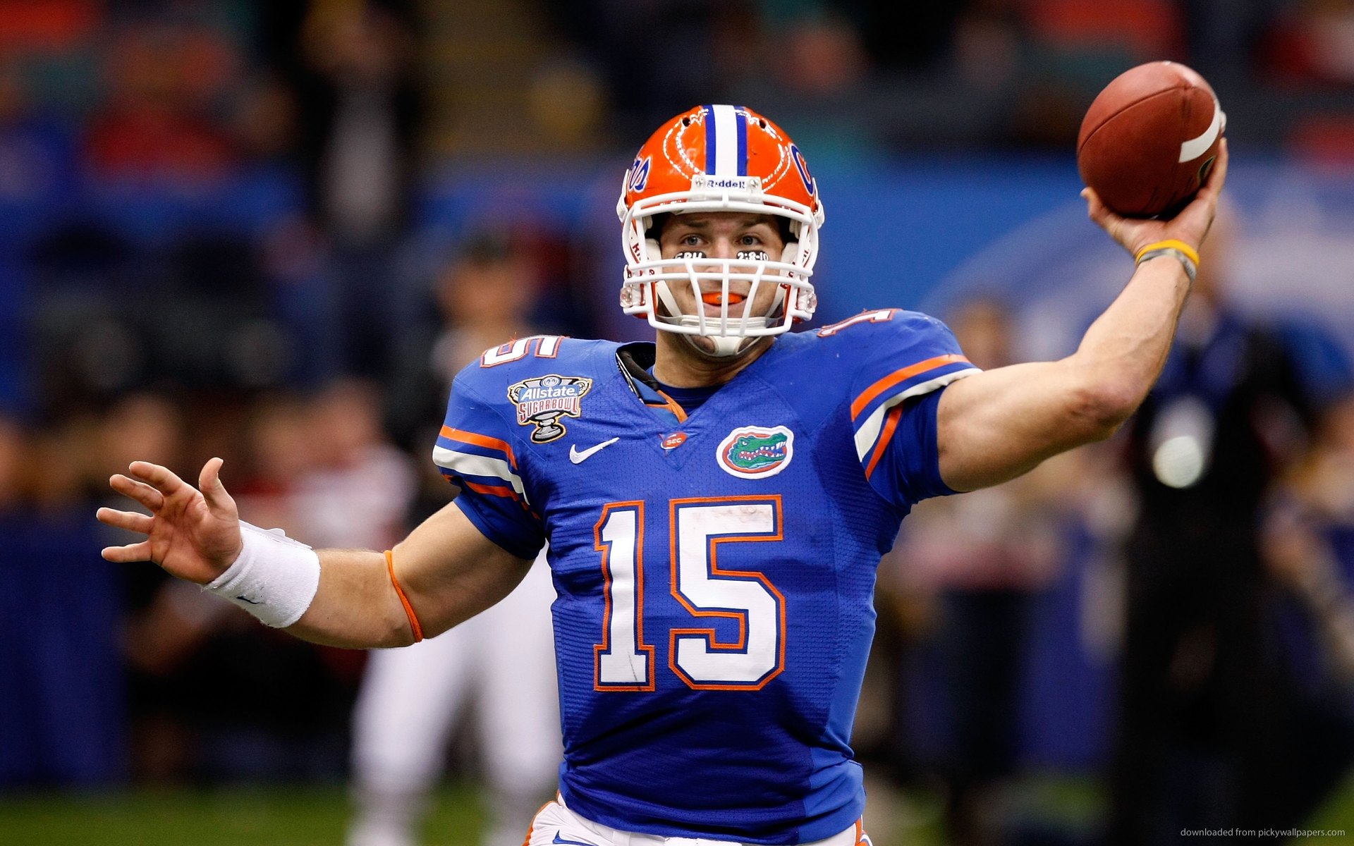 Tim Tebow reveals country music star currently has his Heisman Trophy ...