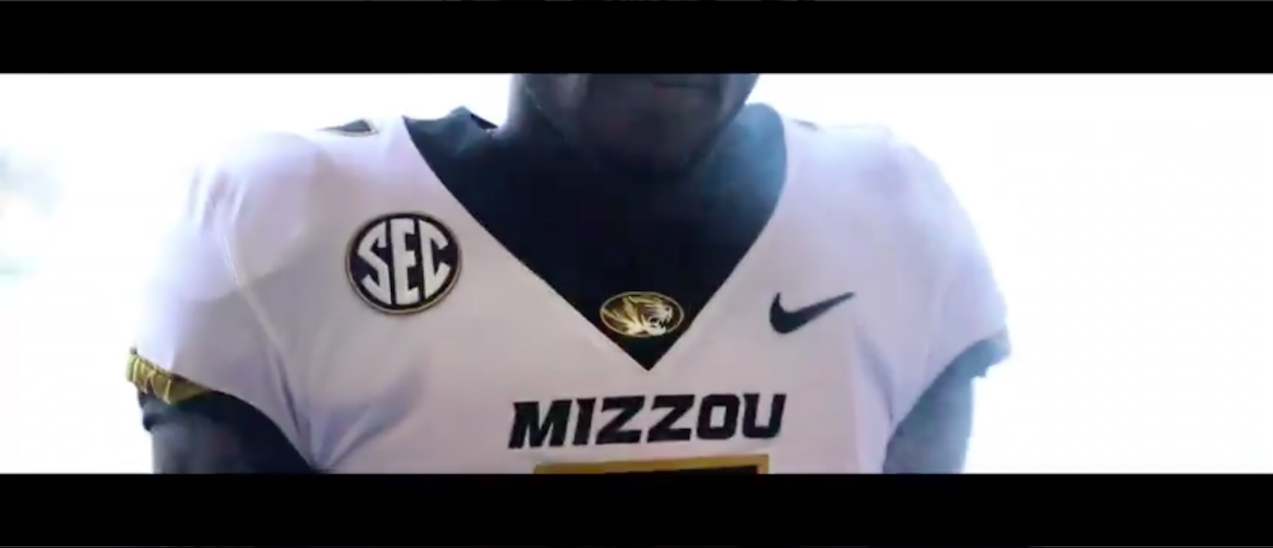 LOOK: Mizzou unveils incredible new uniform combination for Week 3 game ...