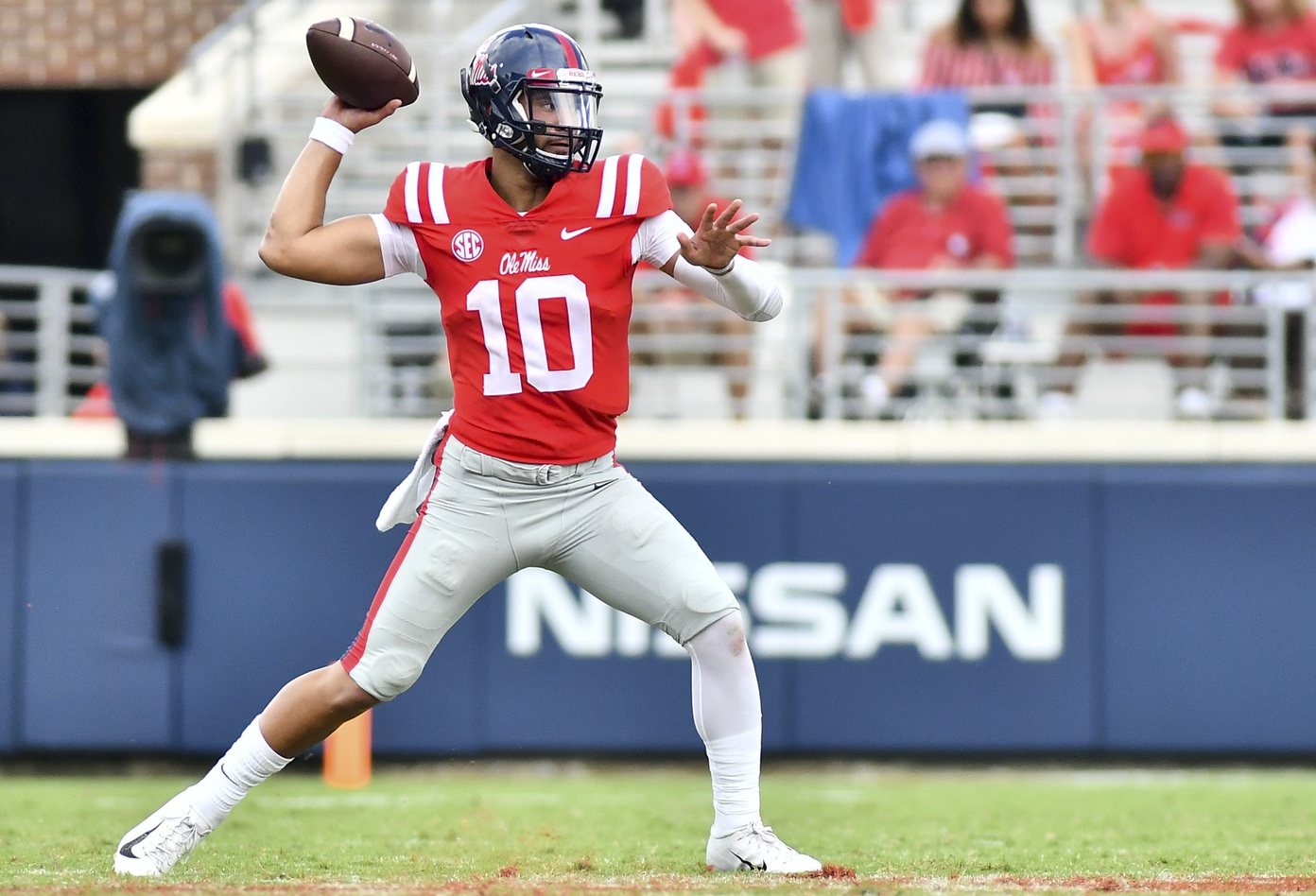 Jordan Ta'amu sets Ole Miss passing record with another huge game ...