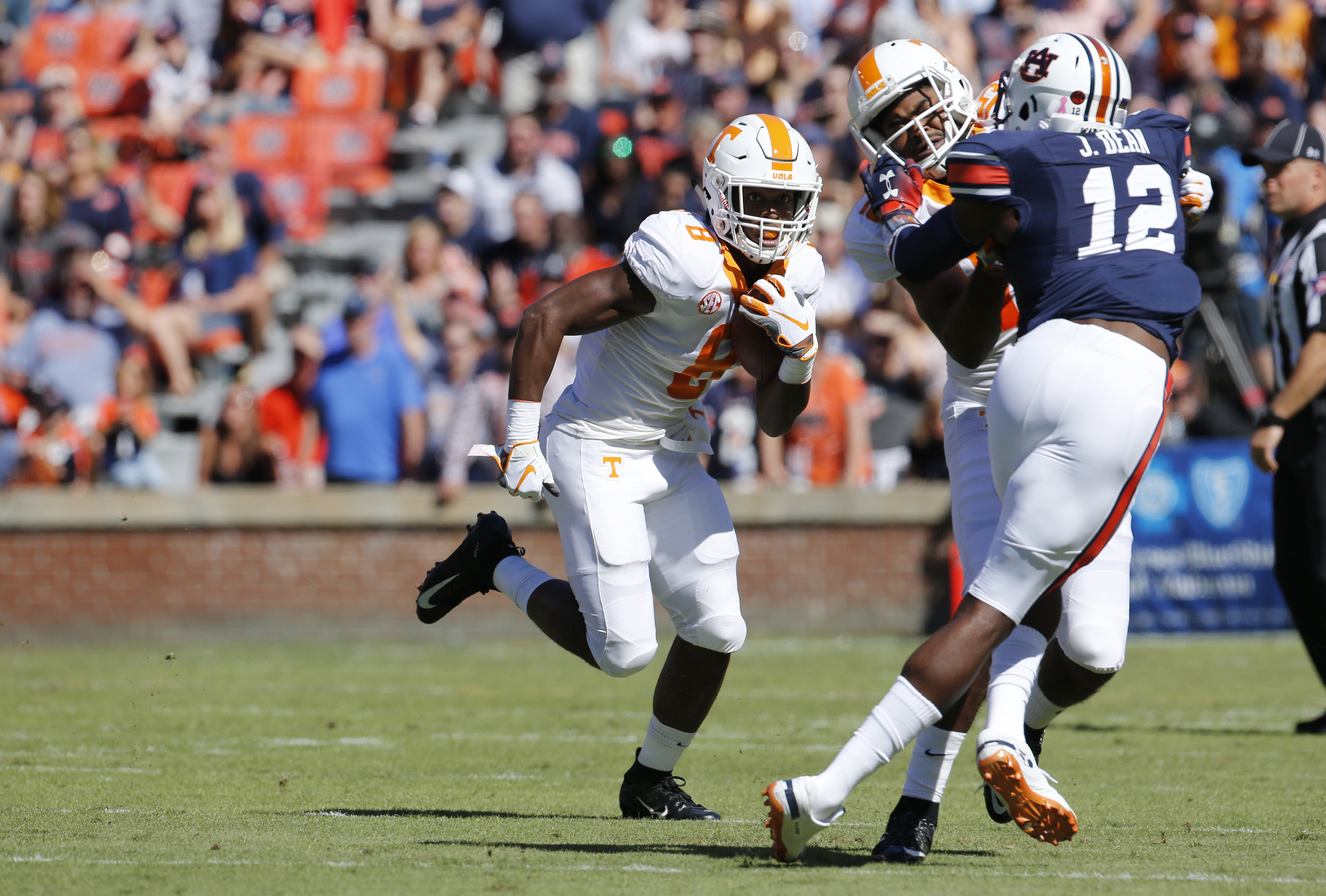 Tennessee coaches name their Players of the Week following upset win at ...