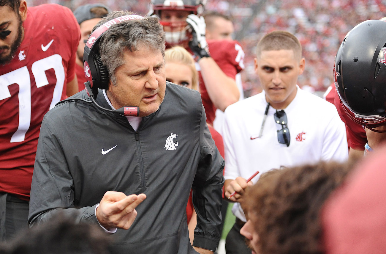 LOOK: Mike Leach has the most amazingly hilarious portrait of himself ...
