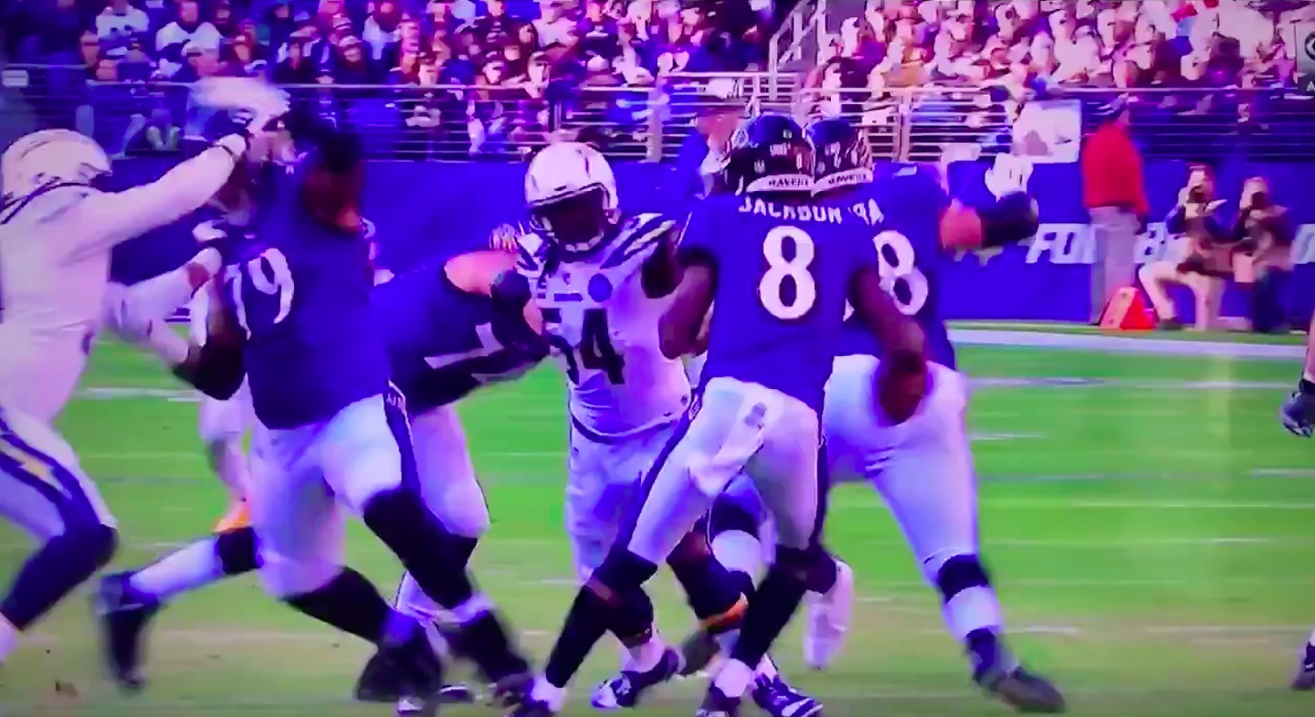 WATCH: Melvin Ingram's spin move completely fooled 2 Ravens blockers ...