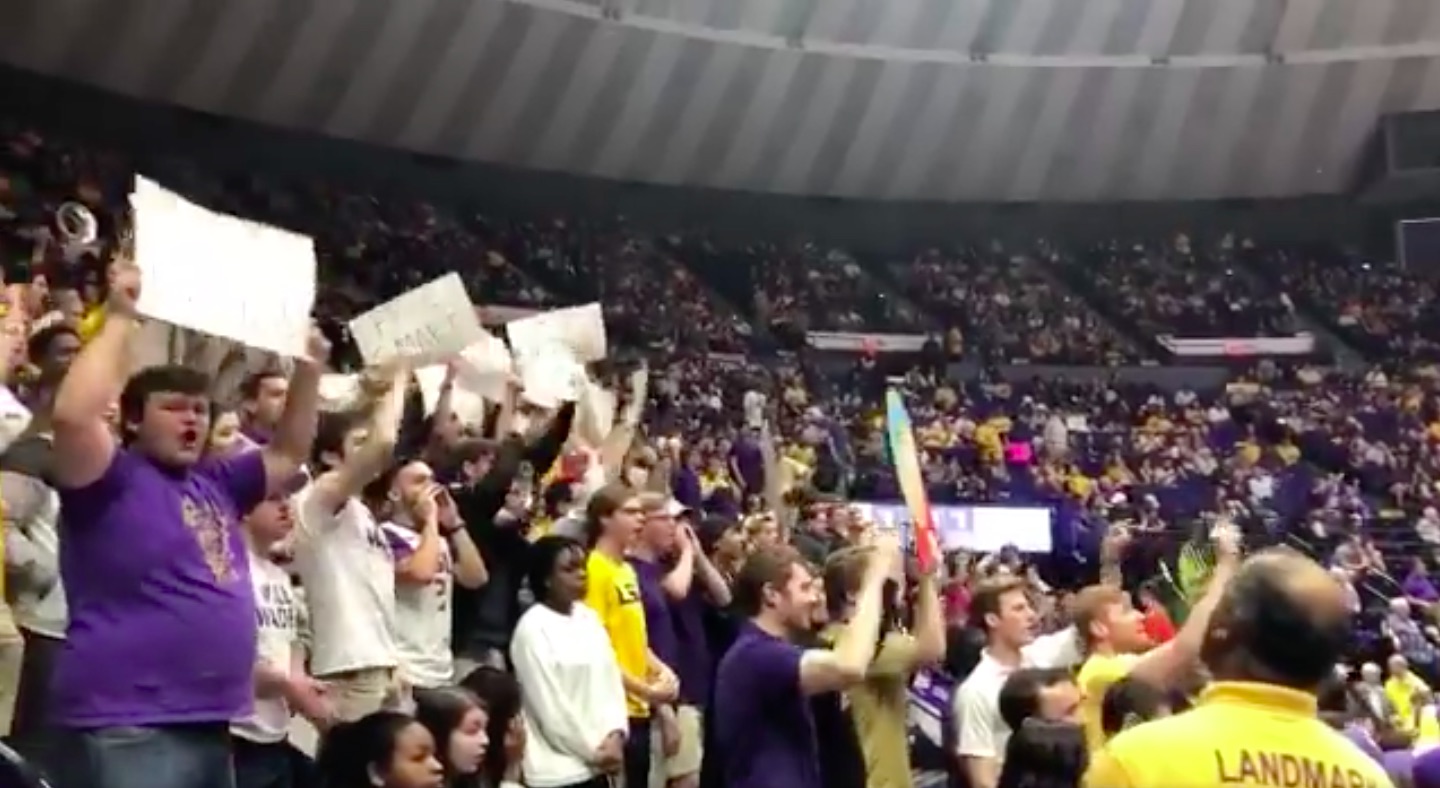 WATCH: LSU fans boo AD Joe Alleva, chant for Tigers to 'free Will Wade ...
