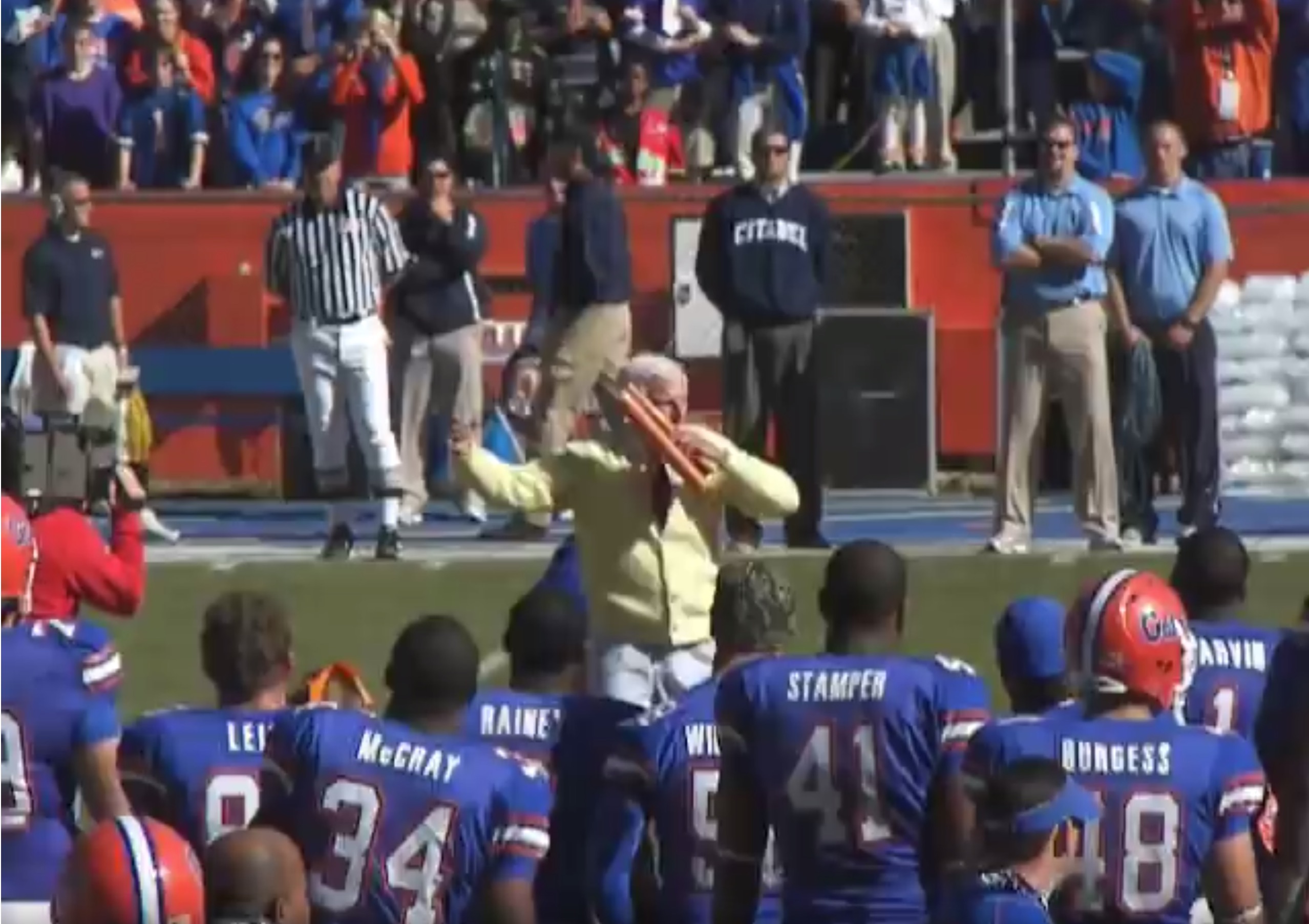 Flashback: Mr. Two Bits' final cheer in The Swamp - Saturday Down South