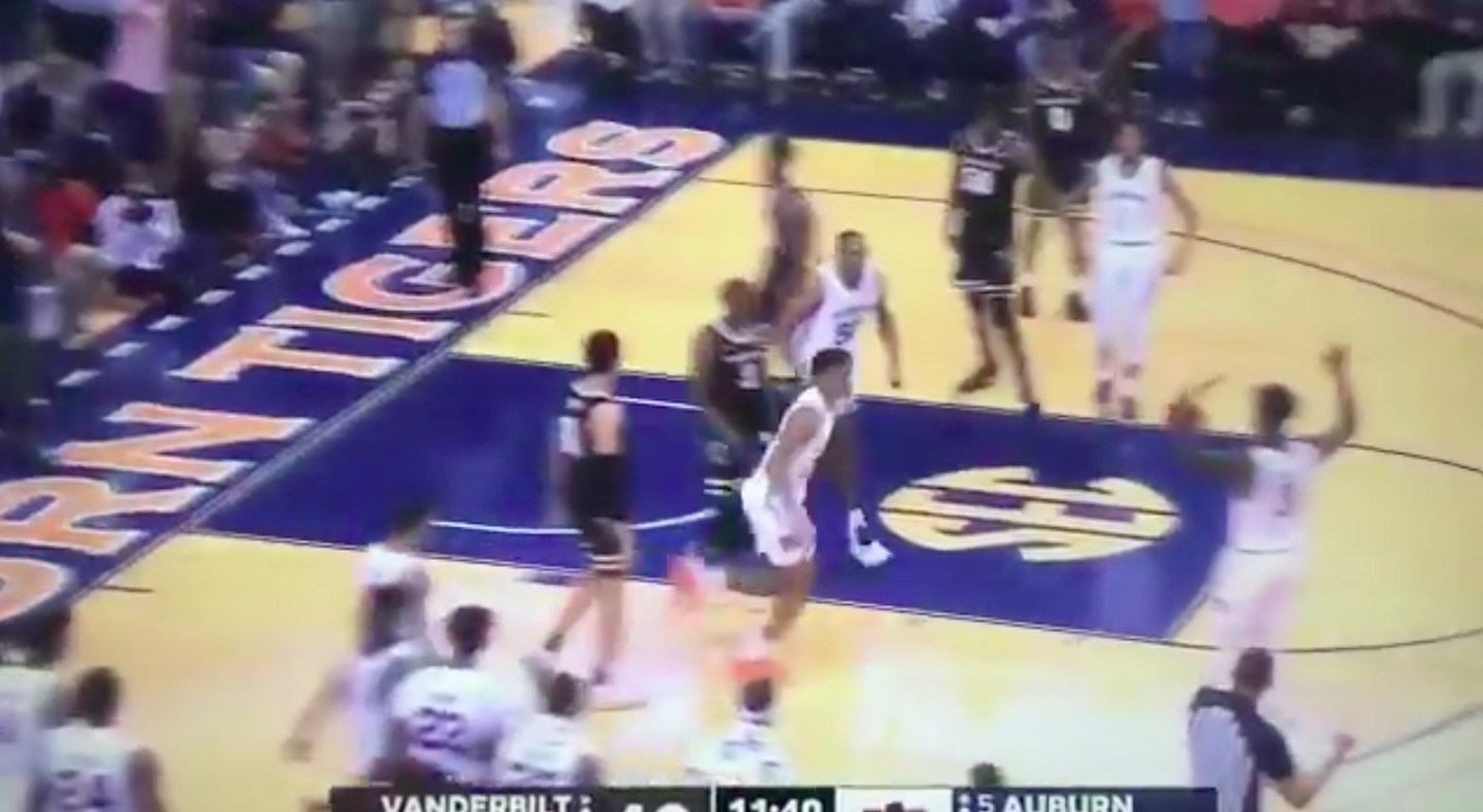 Isaac Okoro posterizes Vanderbilt defender with vicious slam dunk ...