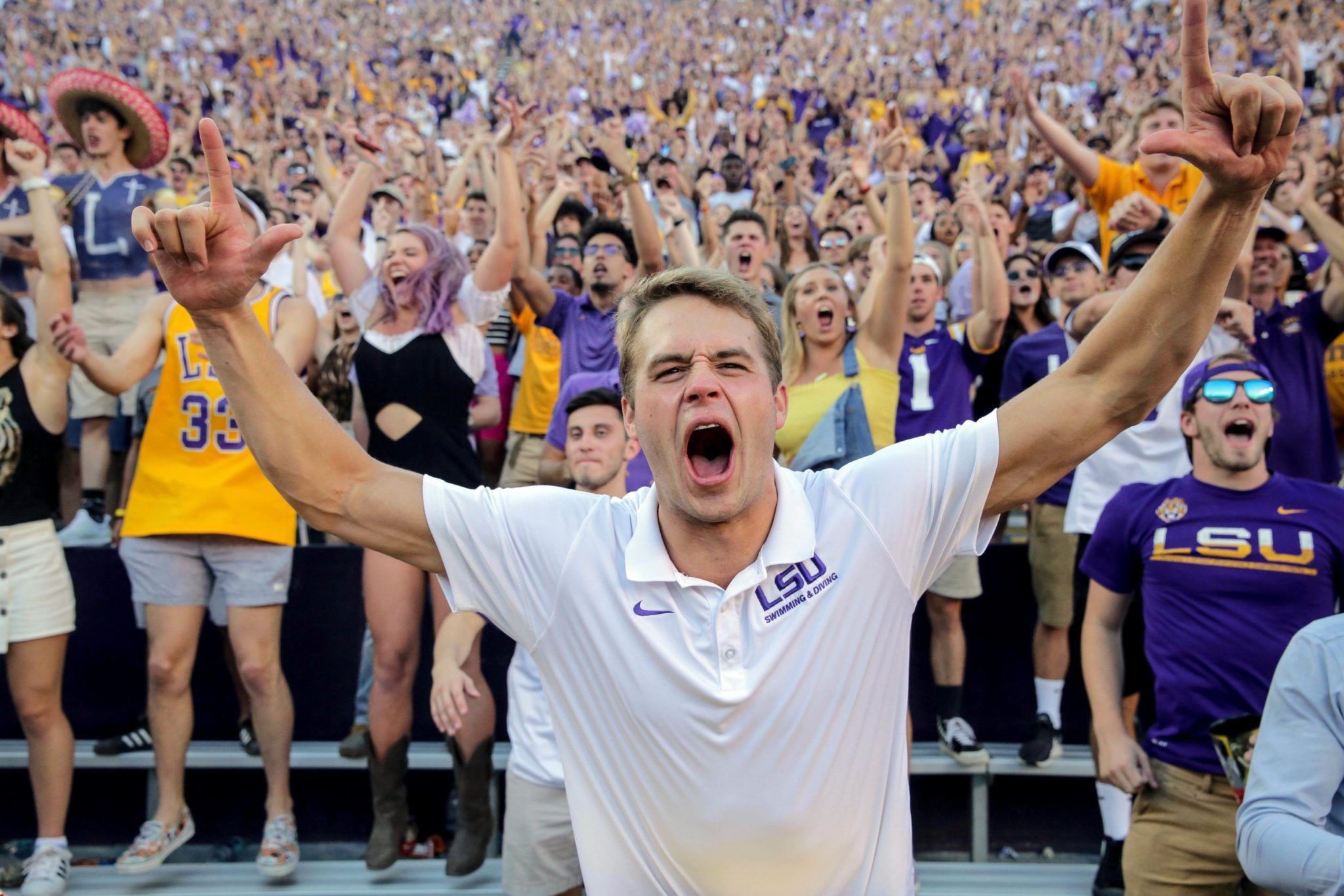 Report: LSU expected to interview Top 10 team's defensive coordinator ...