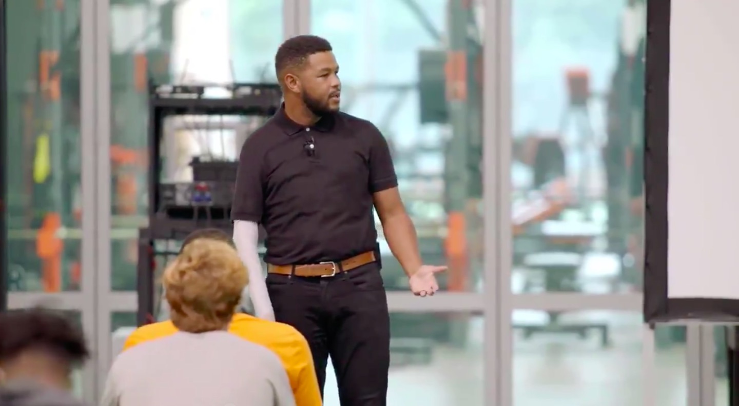 Former Vol Inky Johnson gives Tennessee players a motivational speech ...