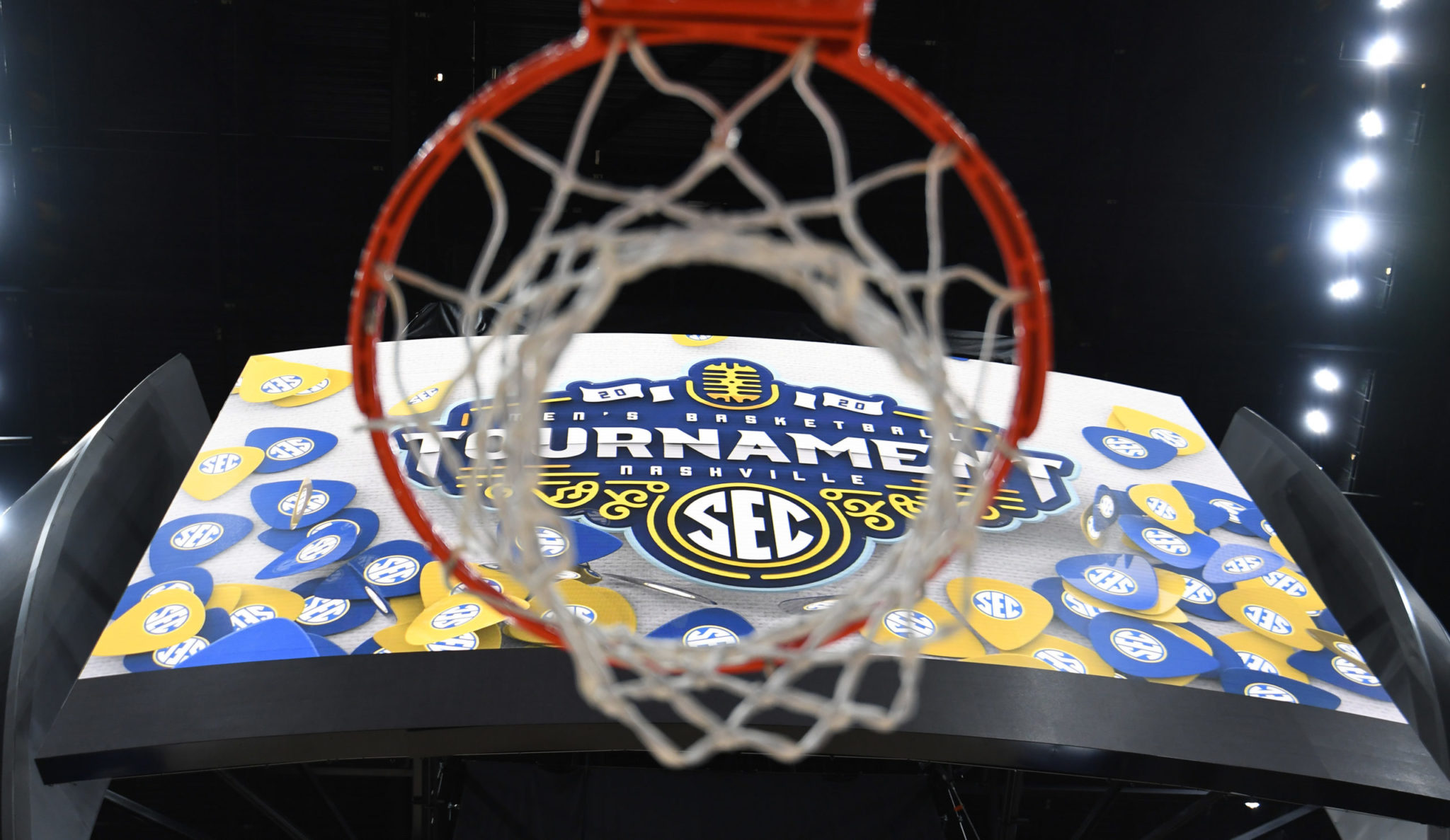 Updated SEC basketball standings one week out from the conference ...