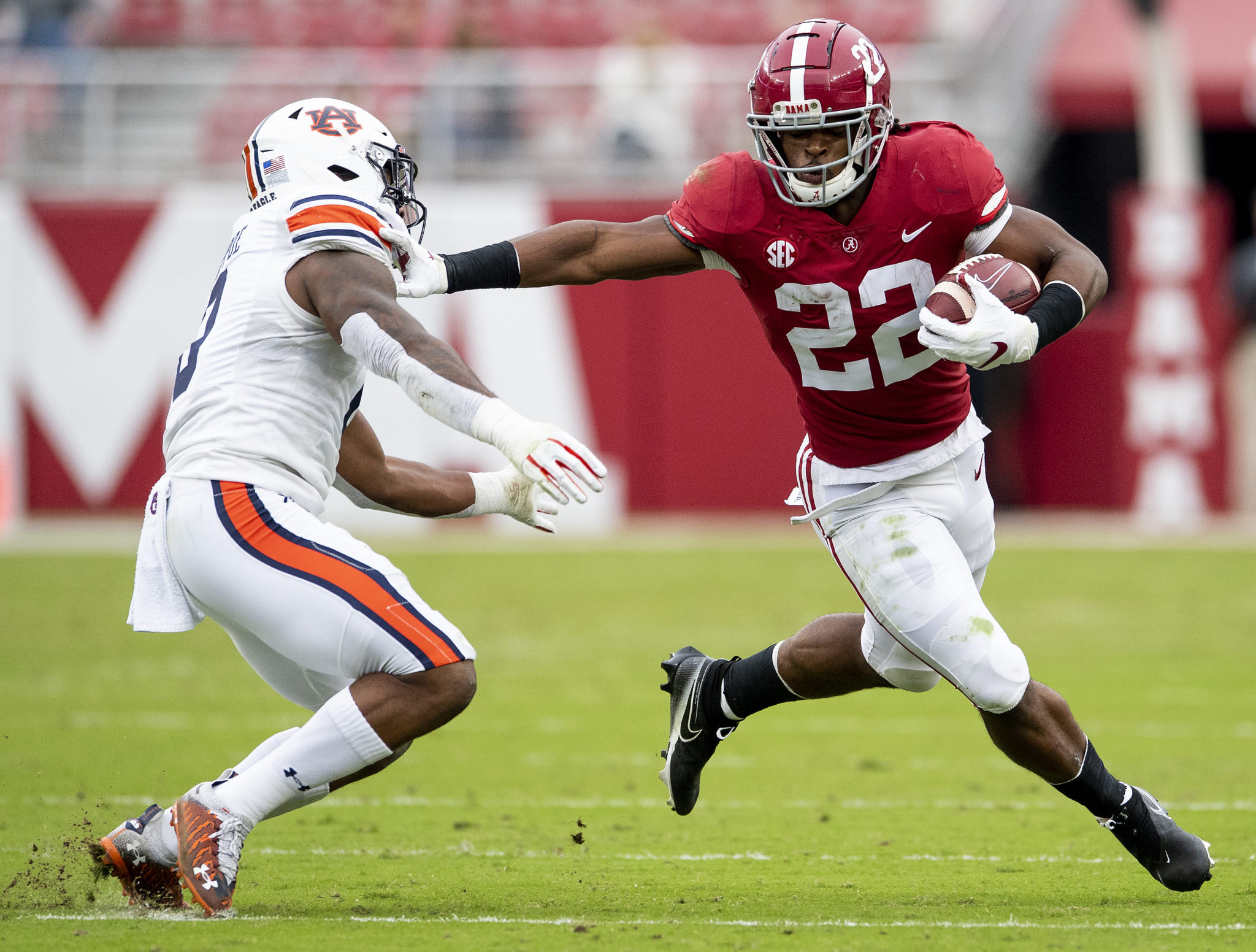 Former NFL GM explains why Najee Harris is a better pro prospect than ...
