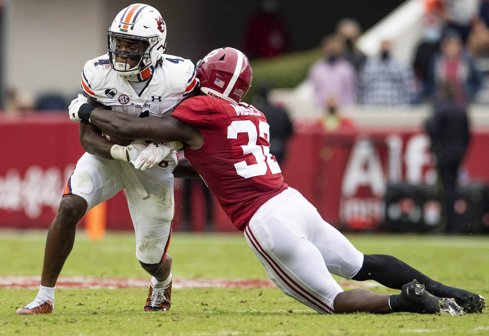 Draft-day free fall? Alabama LB Dylan Moses is sliding on Day 3 of NFL ...