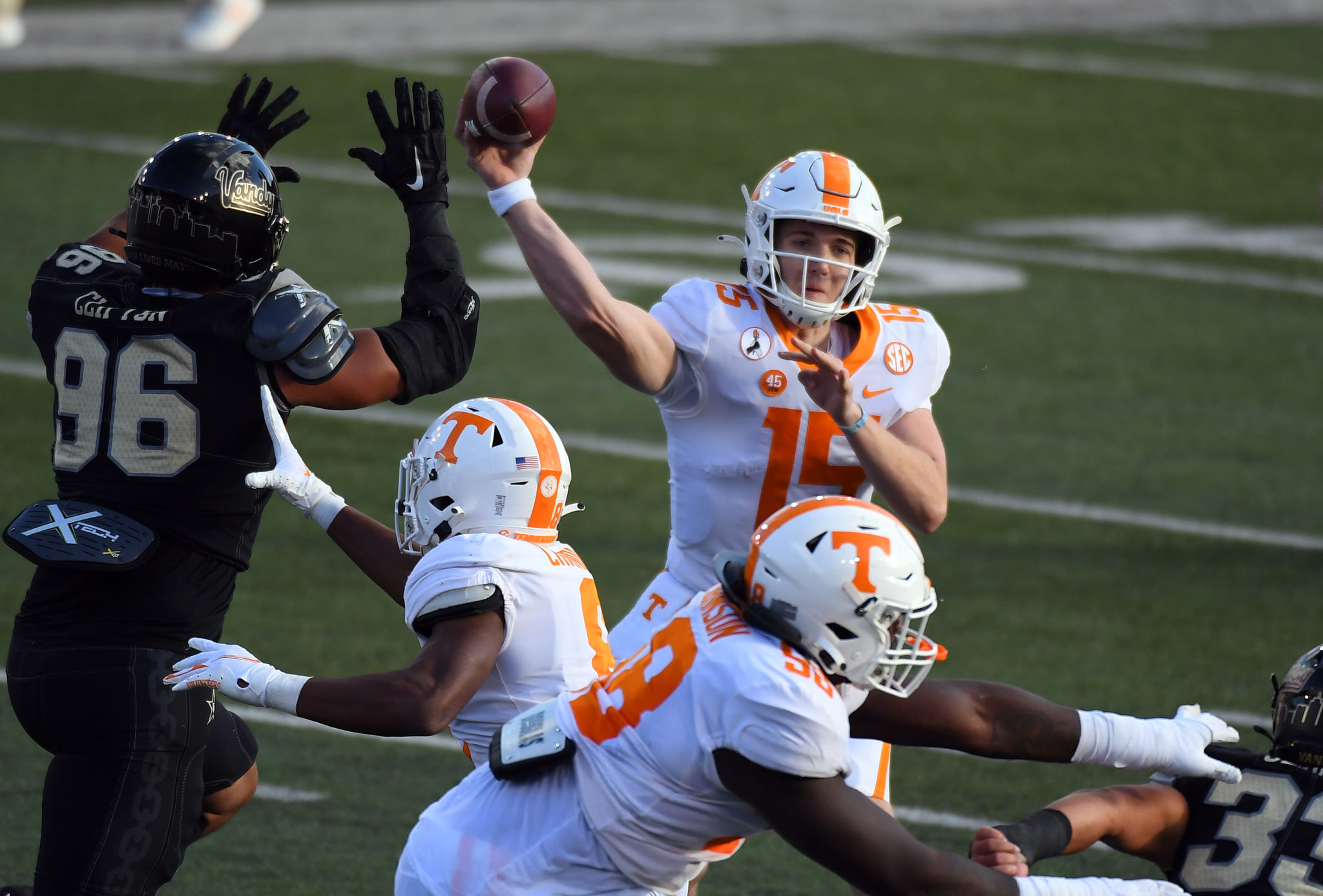 Harrison Bailey, former Tennessee QB, announces he will transfer from ...