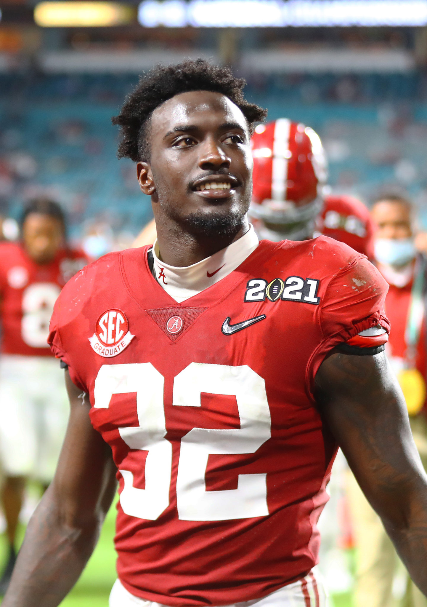 Alabama LB Dylan Moses announces plans for 2021 season - Saturday Down ...