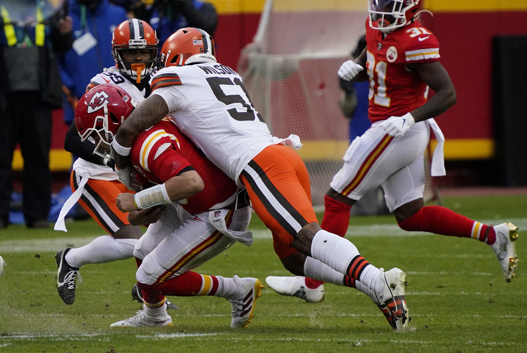 Mack Wilson speaks out on social media following hit that knocked ...