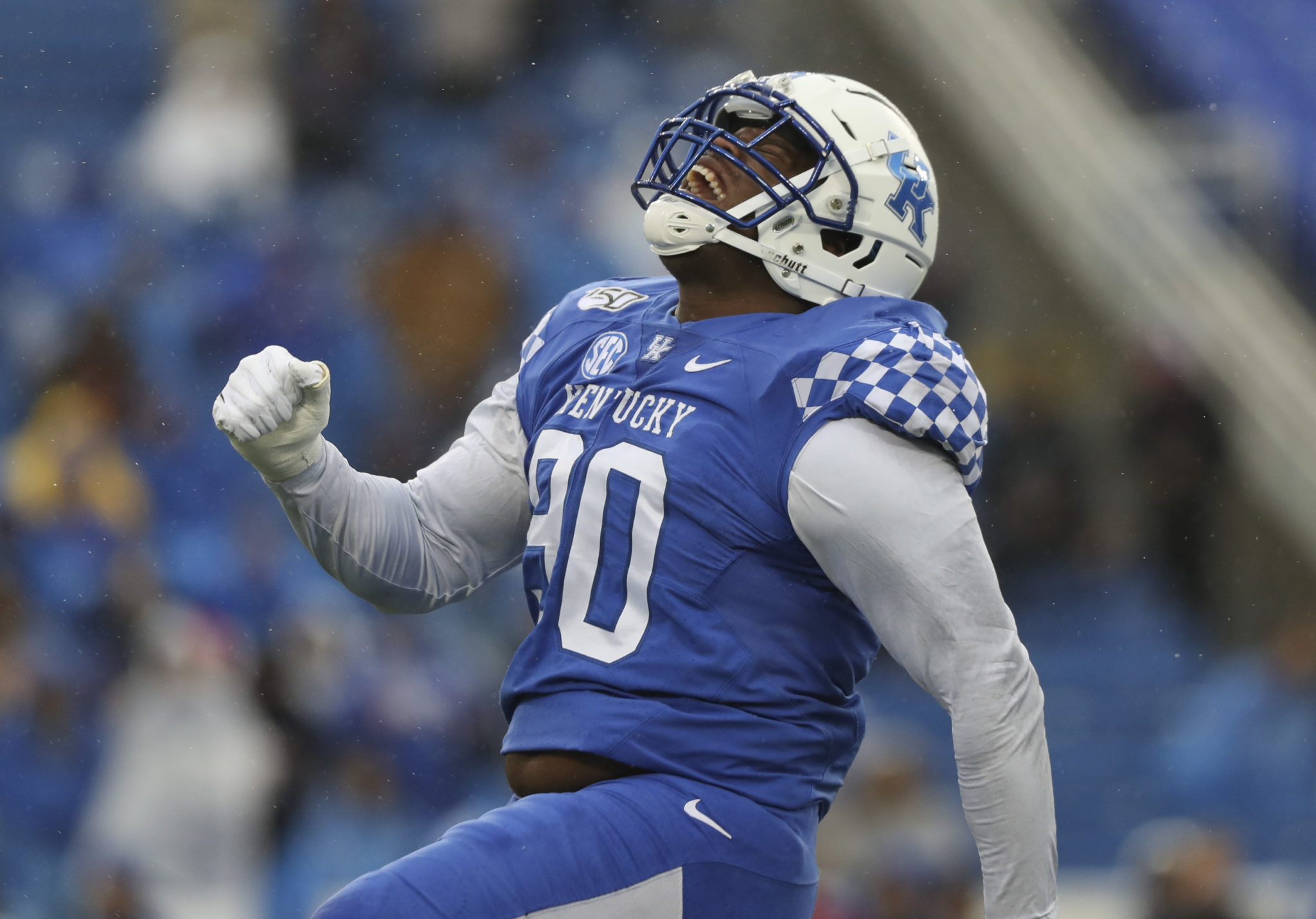 Former Kentucky DE T.J. Carter lands new NFL opportunity - Saturday ...