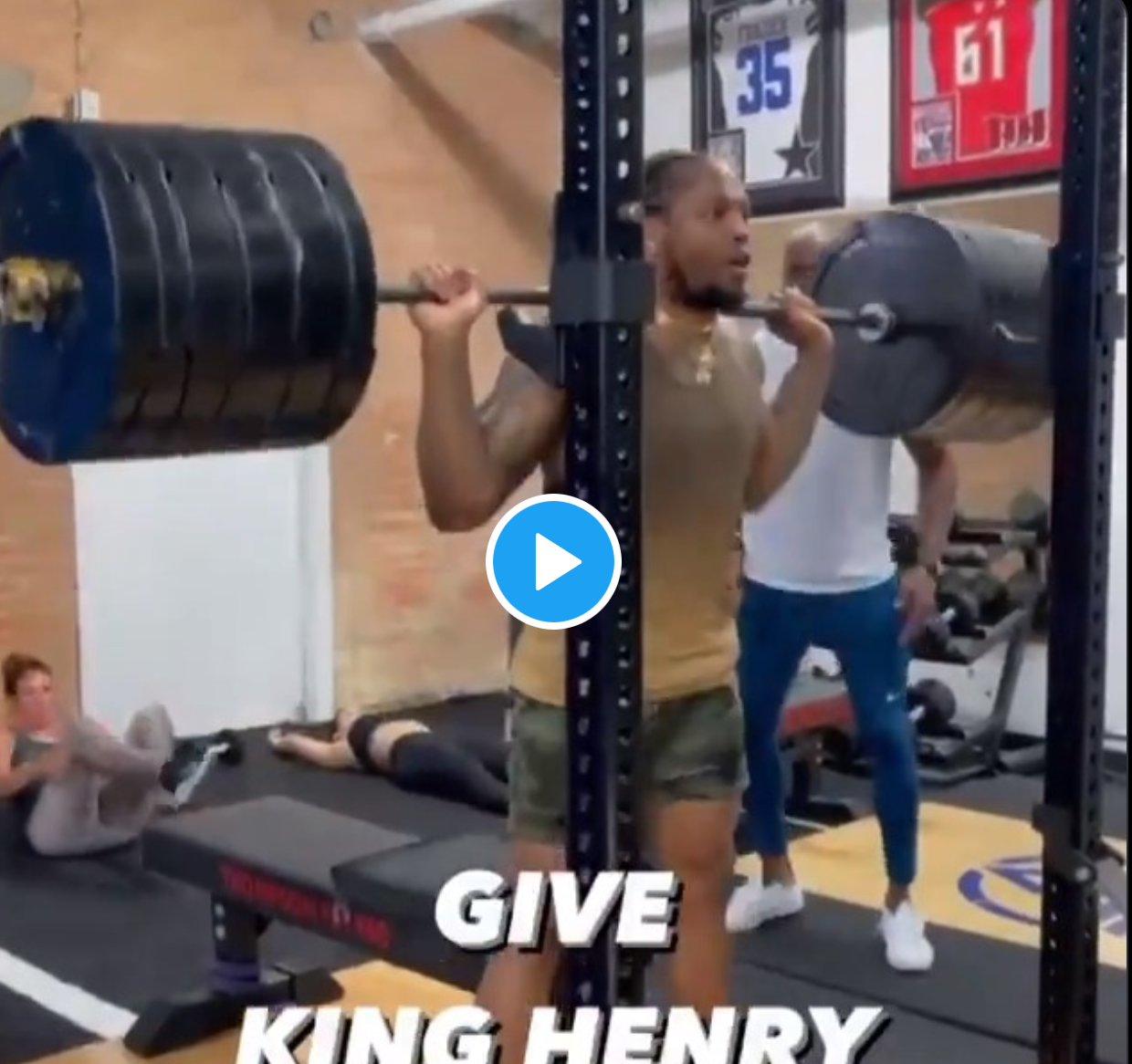 Derrick Henry posts yet another ridiculous workout video - Saturday ...