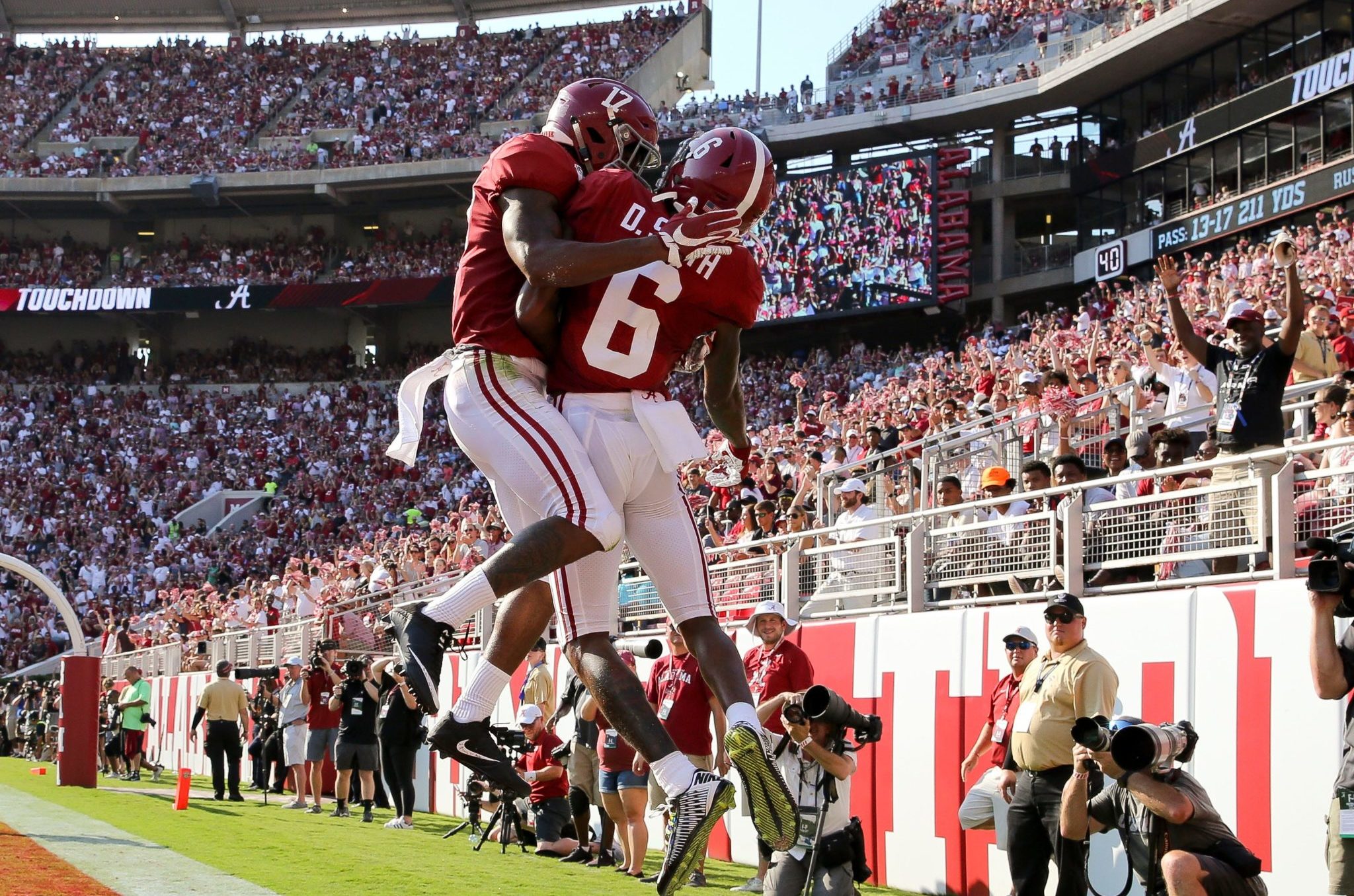 DeVonta Smith, former Crimson Tide standout, reveals personal top 5 ...