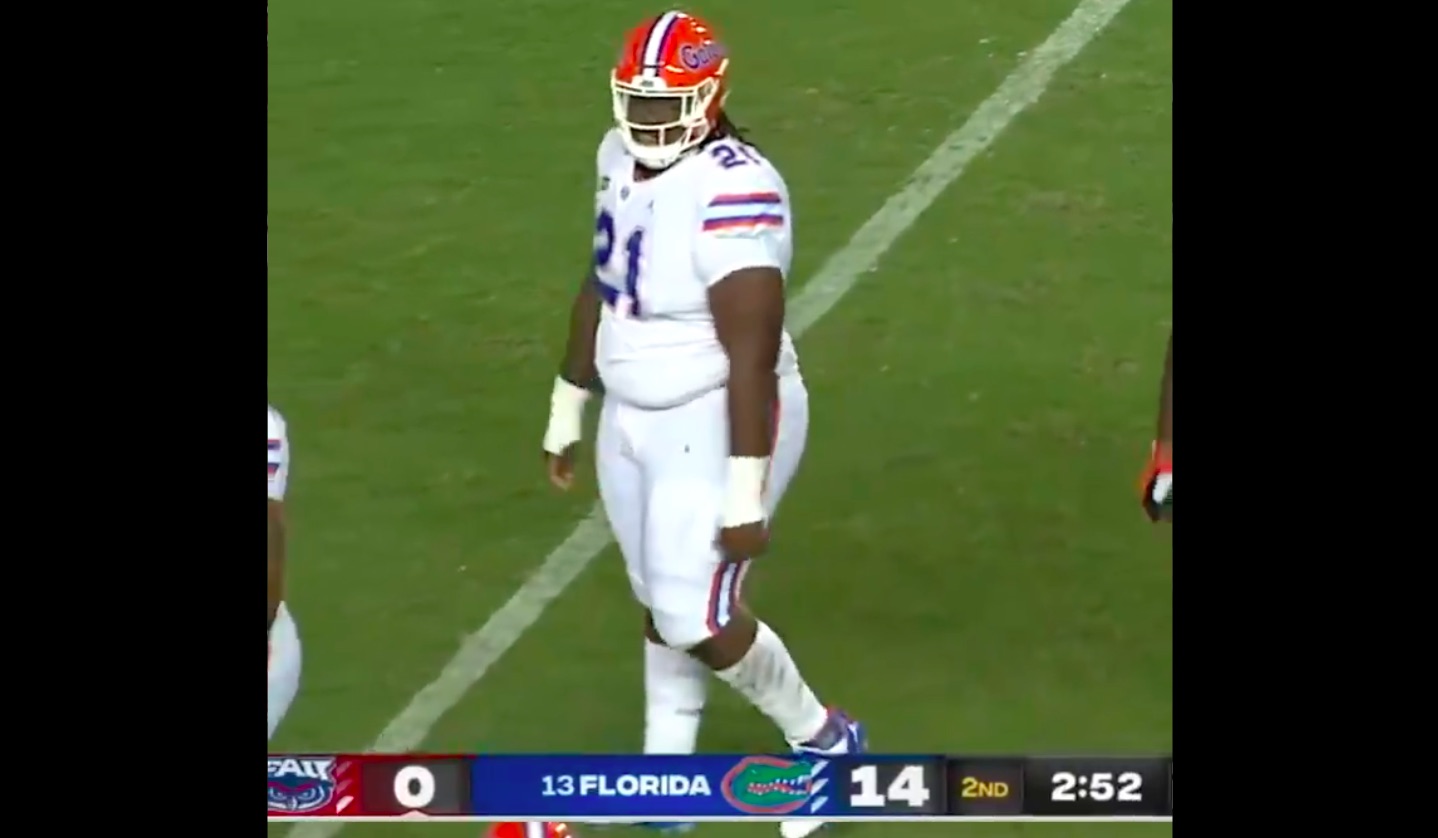 Florida's Dez Watson, 400-LB freshman lineman, is even bigger than you ...
