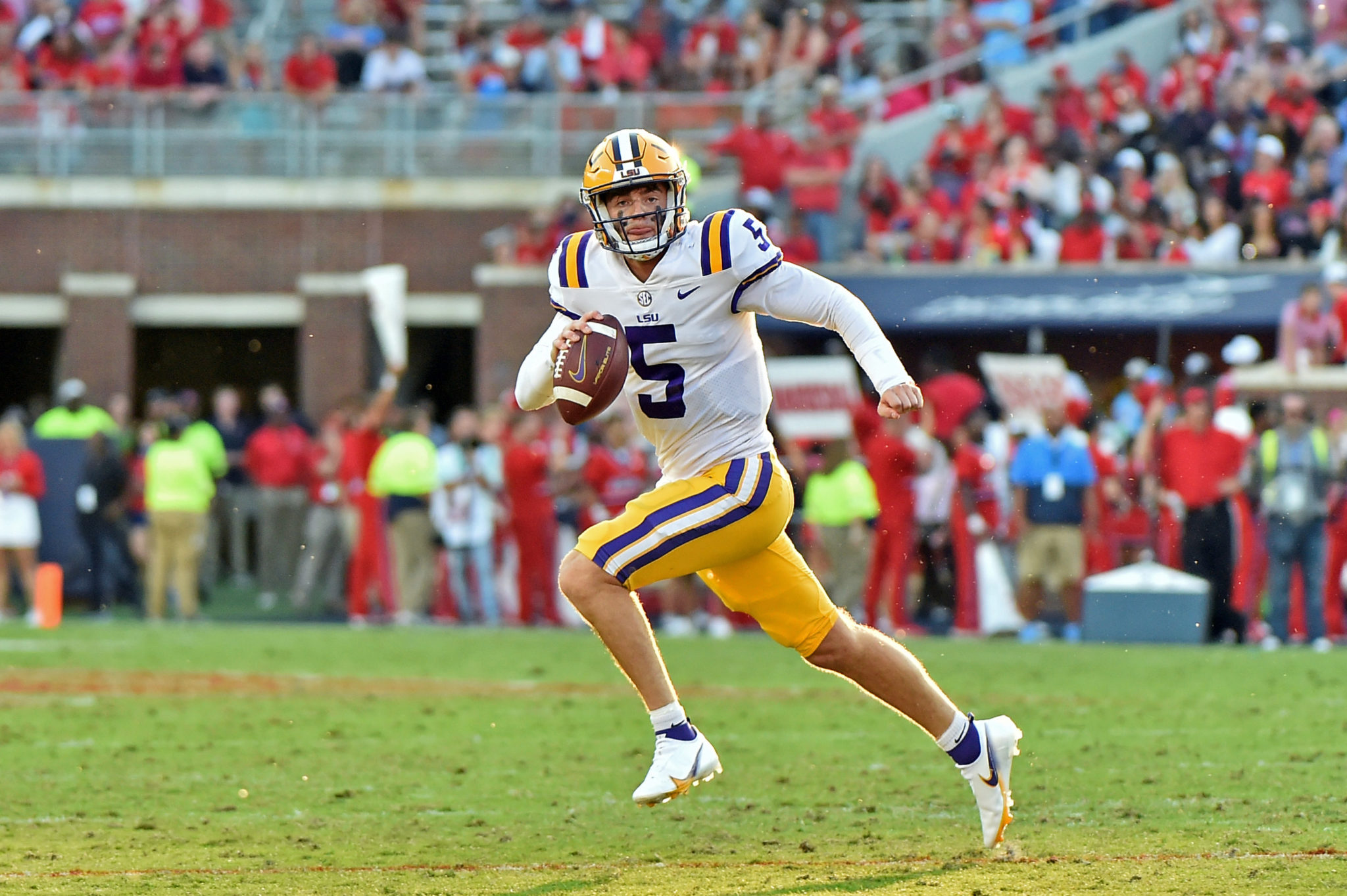 LSU commentator speculates Tigers could use two-quarterback system in ...