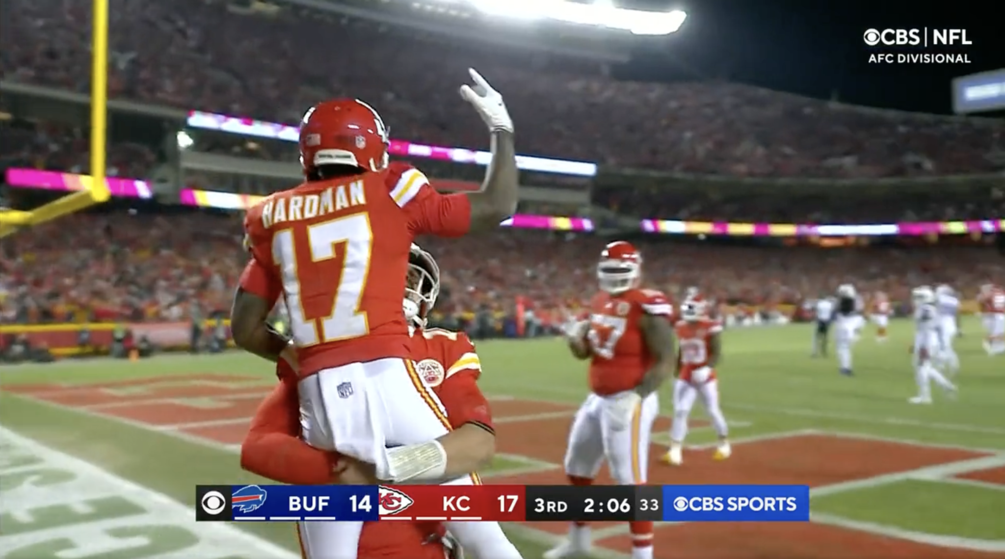 Mecole Hardman shows off elusiveness on sensational touchdown for ...