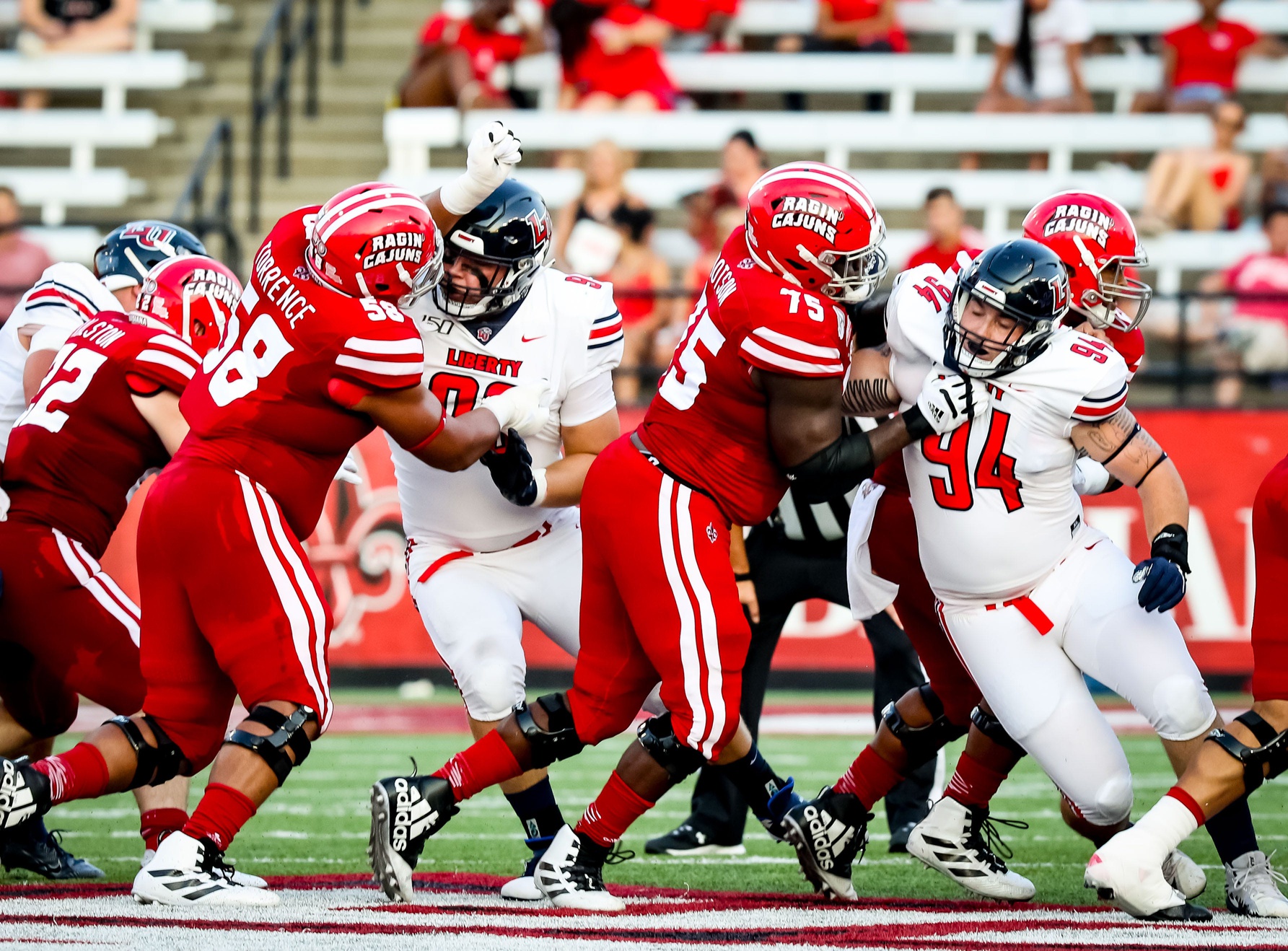 O’Cyrus Torrence, Louisiana Ragin’ Cajuns OL, commits to play for SEC ...