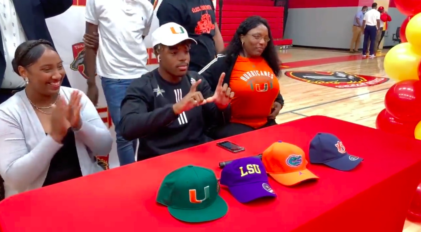 TreVonte' Citizen, 4-star 2022 running back, trolls SEC schools while ...