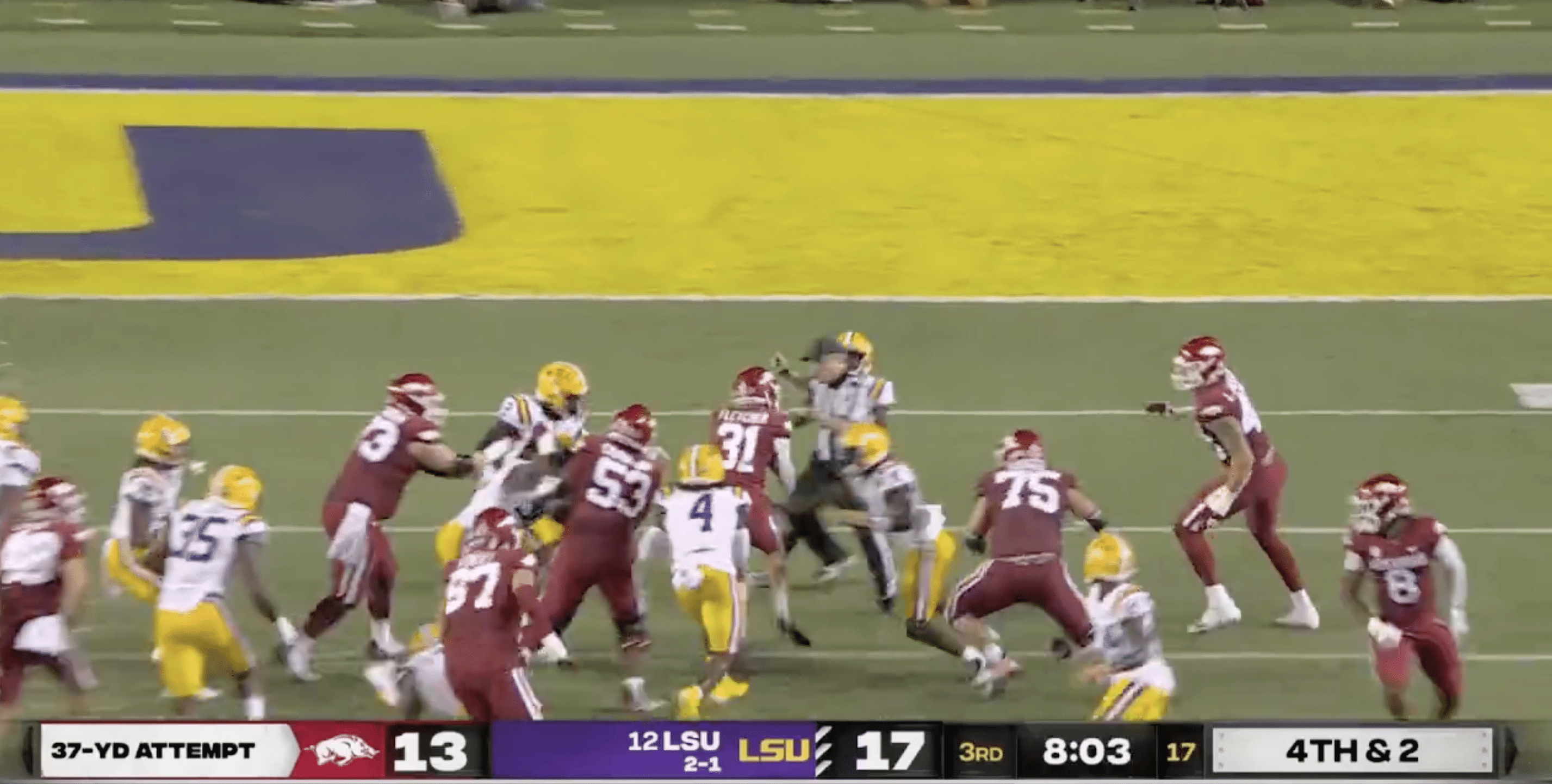 Arkansas crushes ref during successful fake field goal - Saturday Down ...