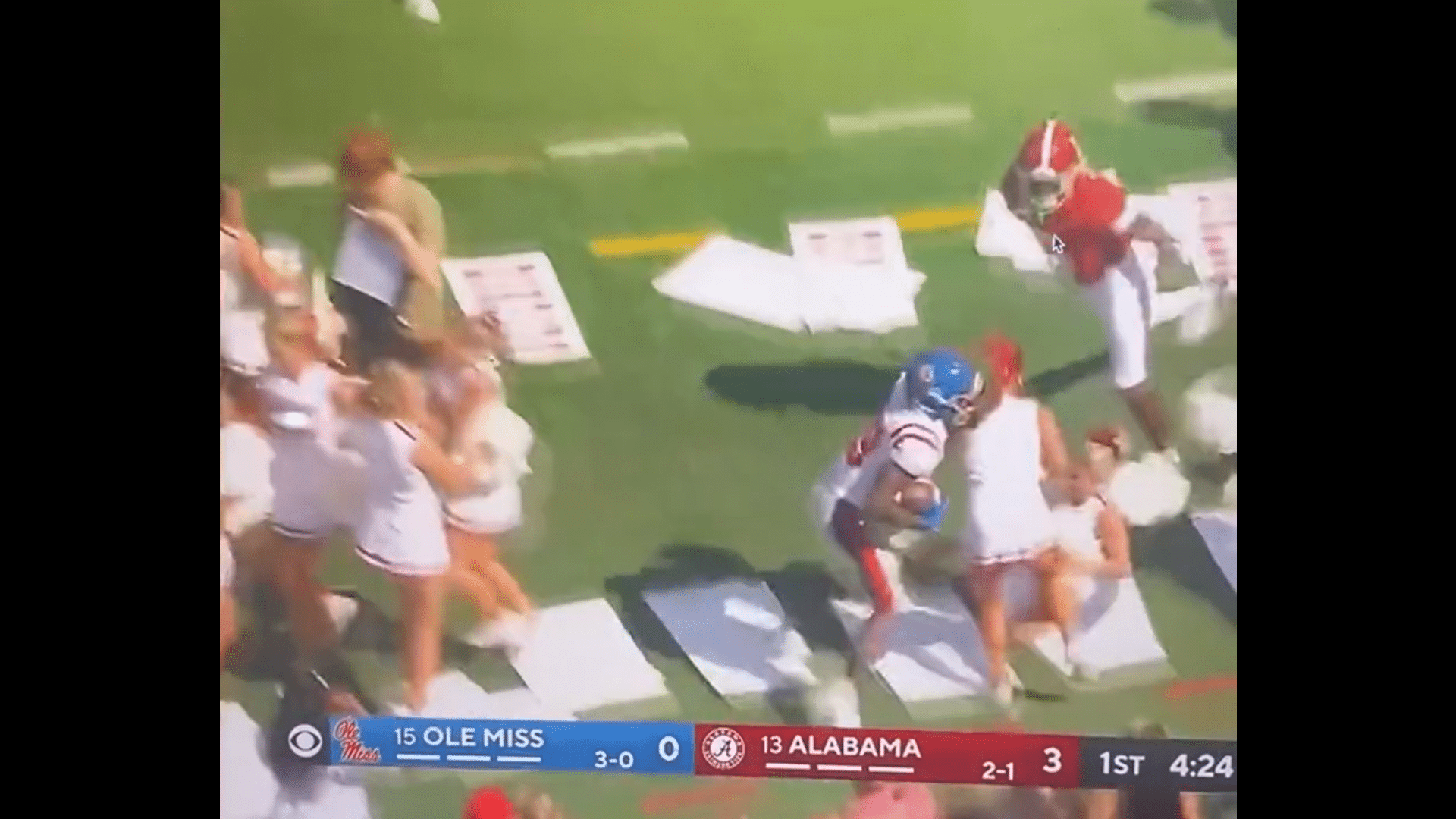 Alabama cheerleader takes massive hit, tumble during Week 4 matchup vs ...