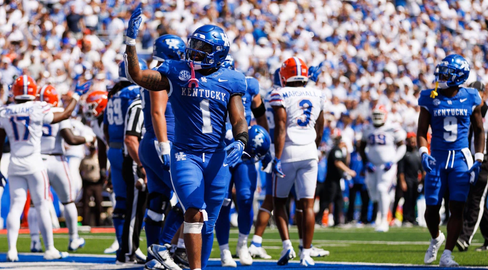 Kentucky RB Ray Davis compared to Wan’Dale Robinson and The Hulk ...