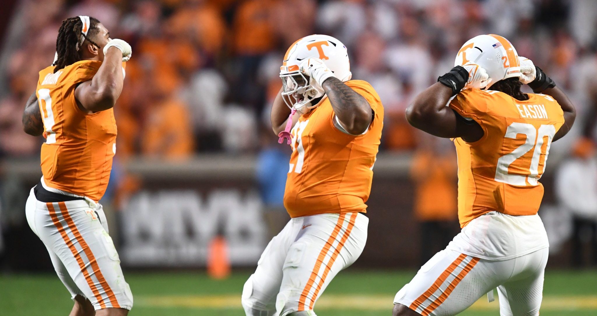 Former Tennessee edge Tyler Baron flips transfer commitment from Ole ...