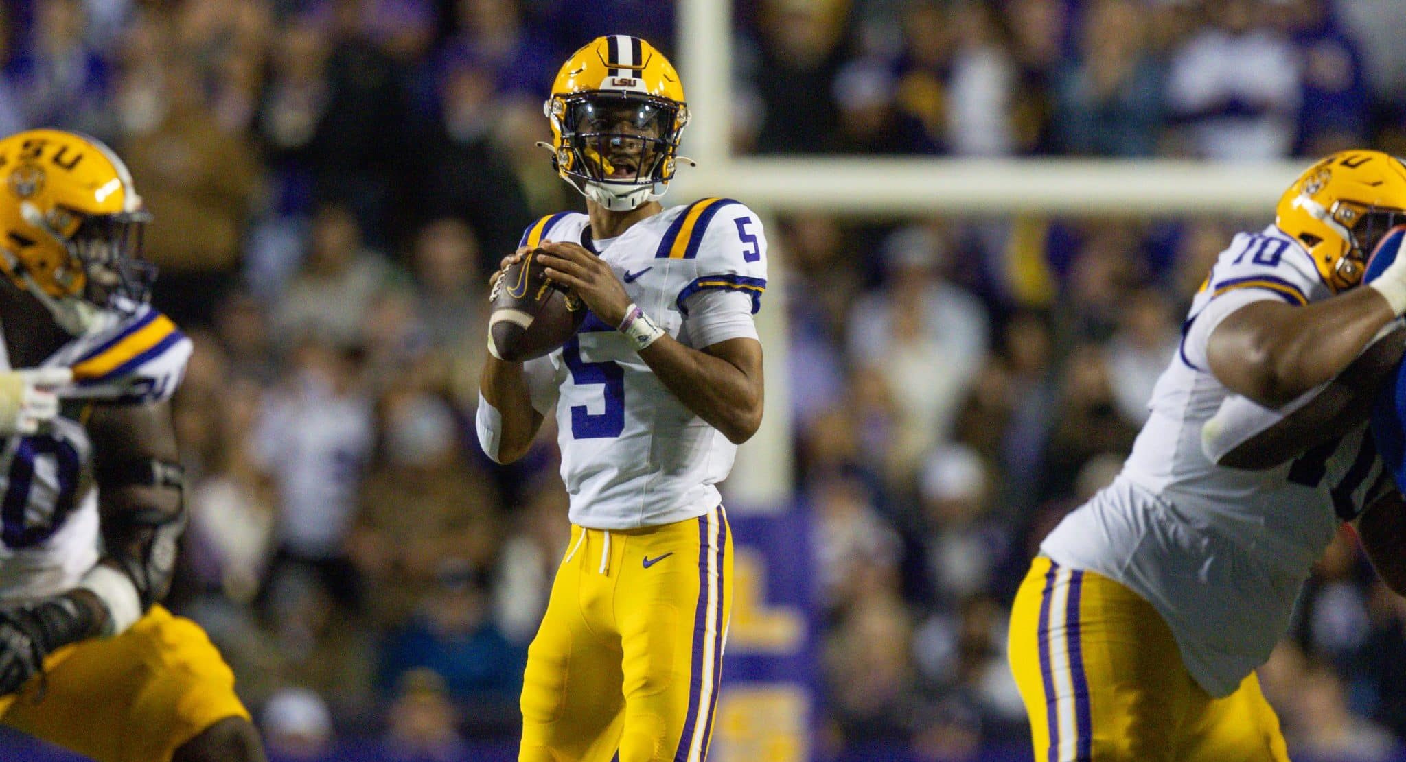 Jayden Daniels earns national honor after incredible play against ...