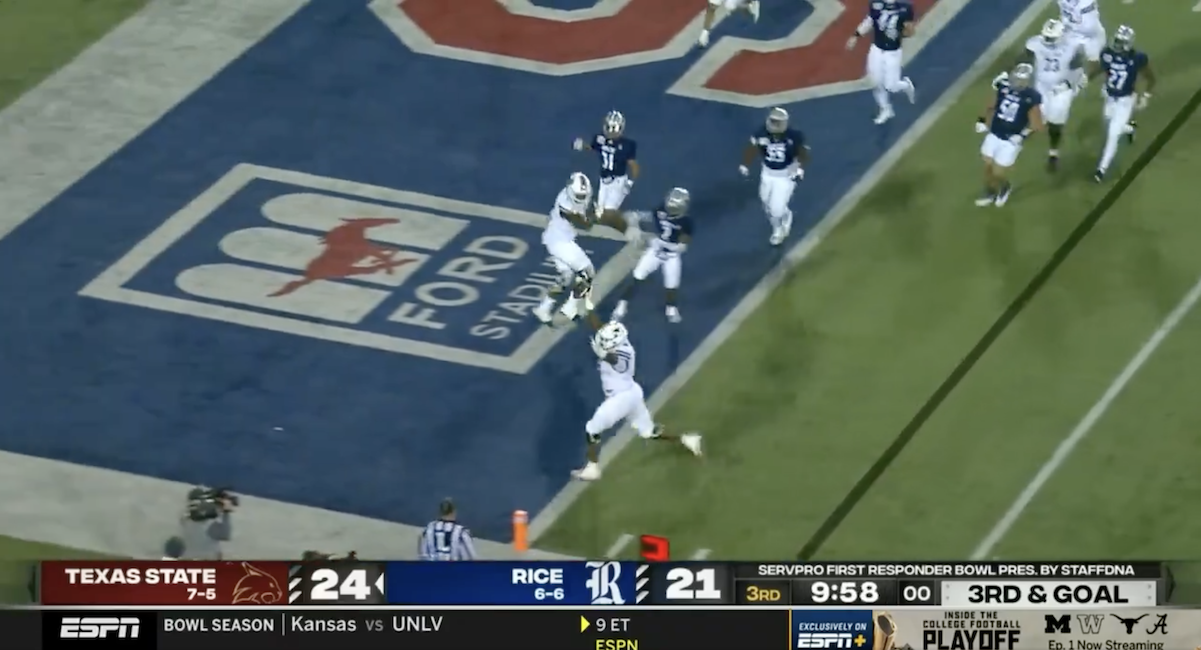 Big man touchdown: Texas State OL scores on trick play - Saturday Down ...