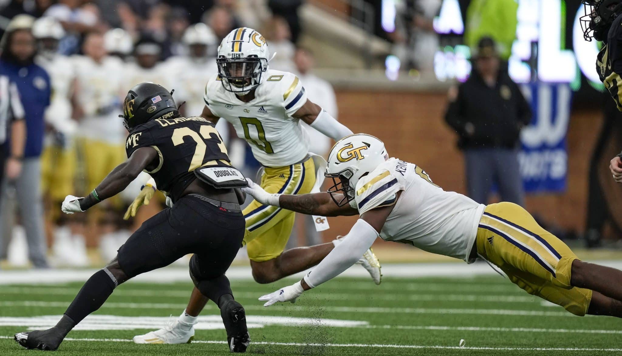 Kyle Kennard, Georgia Tech DL, announces SEC commitment - Saturday Down ...