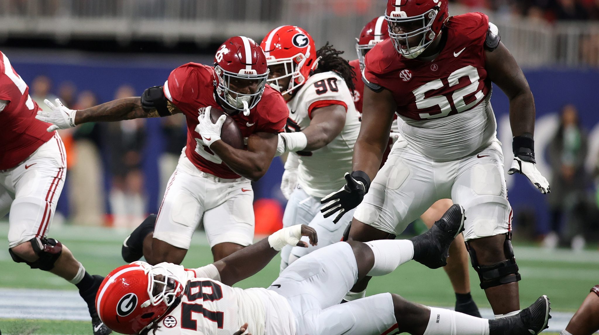 Alabama offensive line praised for 'dominant' first half vs. Georgia ...