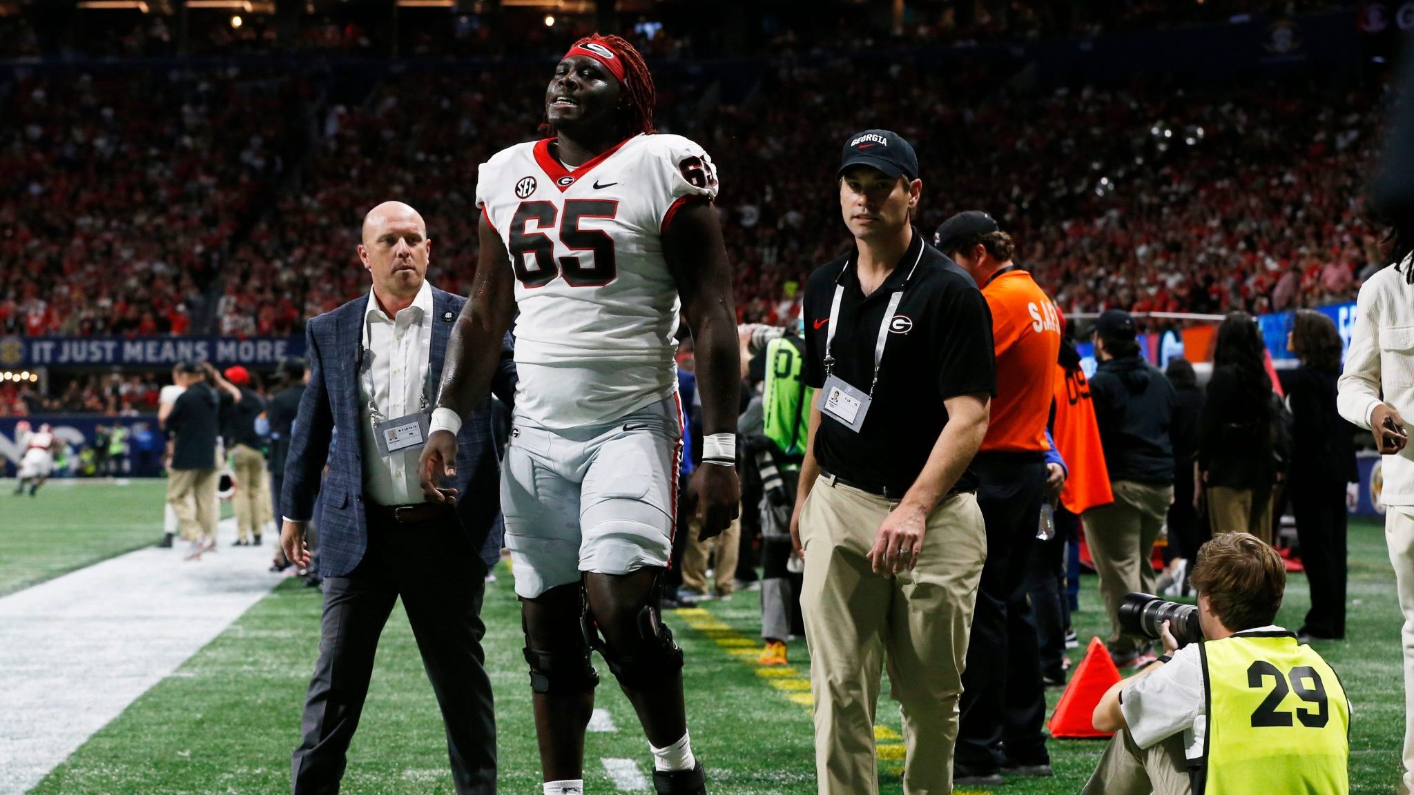 Amarius Mims, Georgia standout OL, reveals future plans - Saturday Down ...