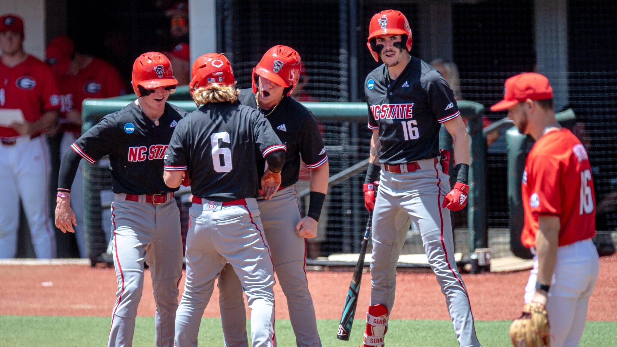Georgia drops Game 1 of Super Regional to NC State in 18-1 blowout ...