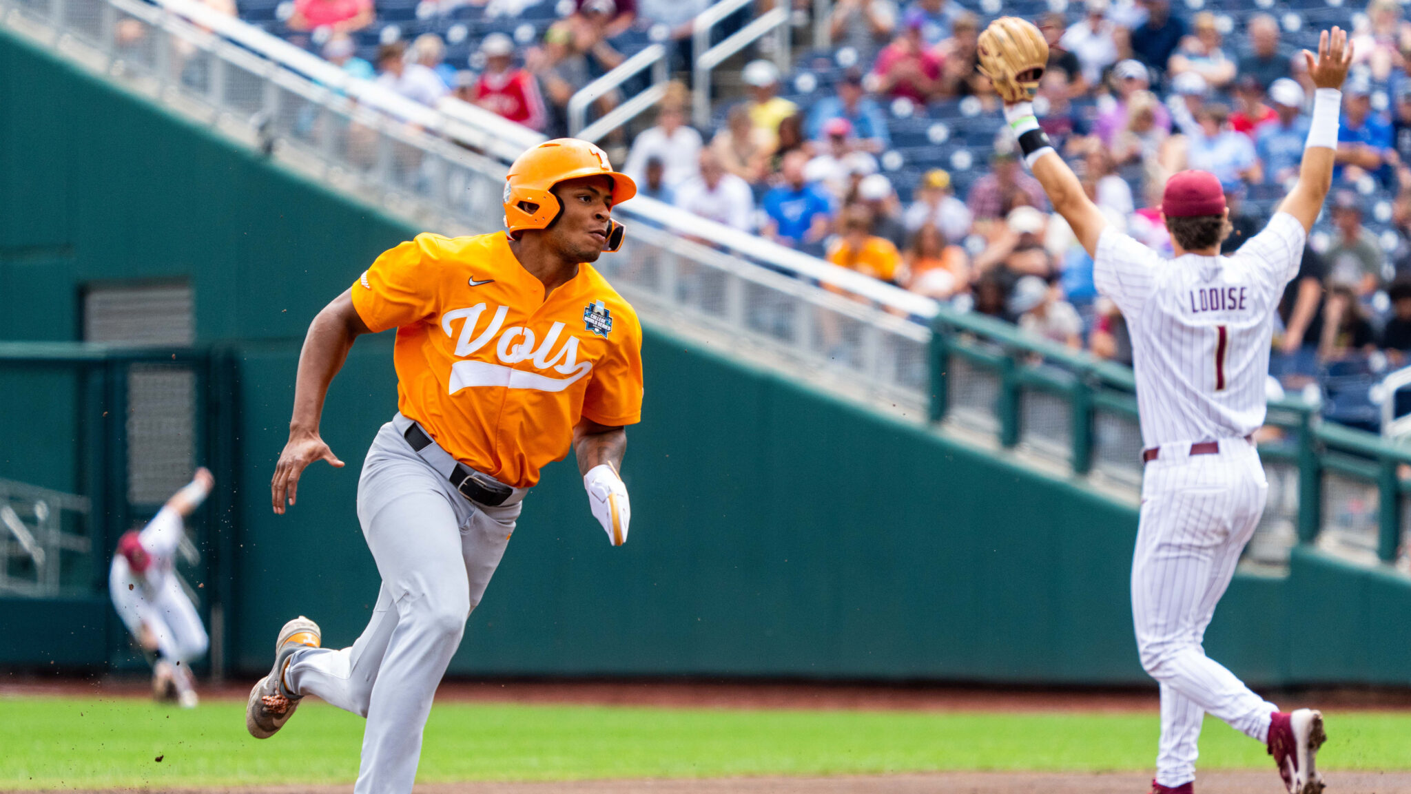 Tennessee defeats FSU second time, advances to all-SEC College World ...