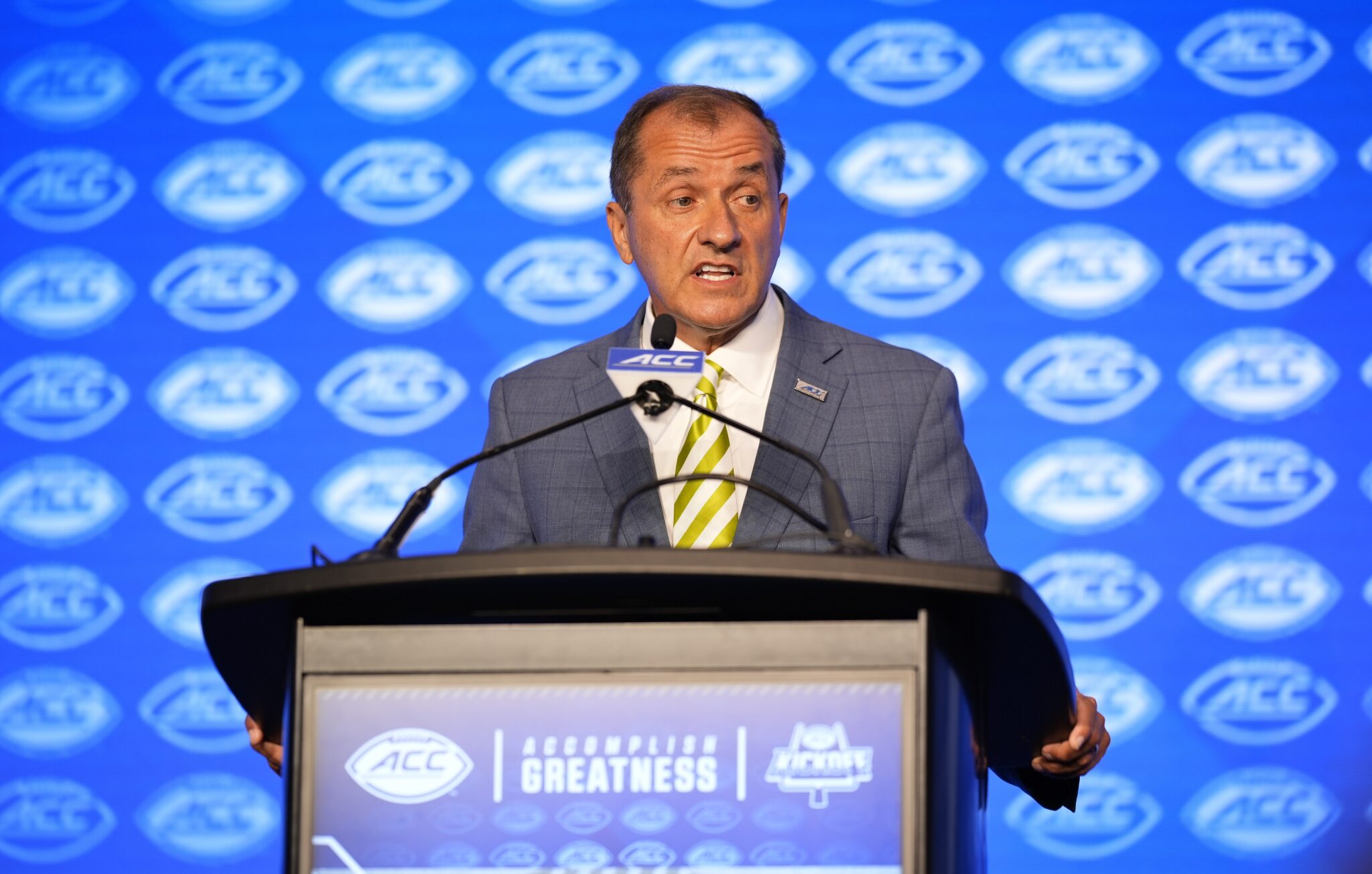 ACC announces move to 9 conference games, 10 Power 4 opponents ...