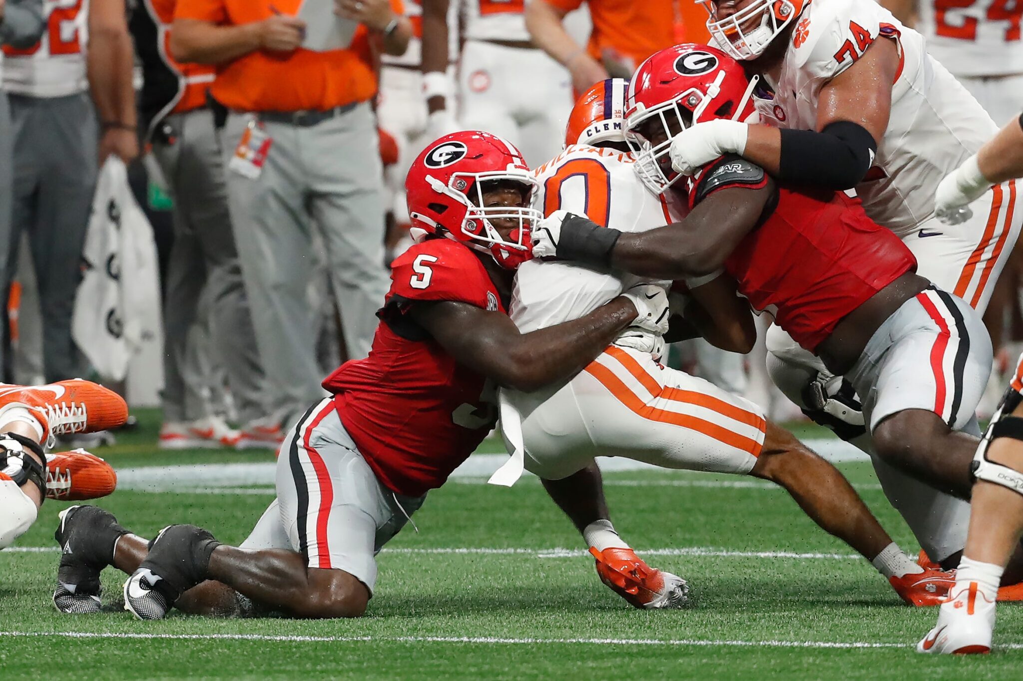 Rapid Reaction: Georgia takes control in season-opening blowout win ...