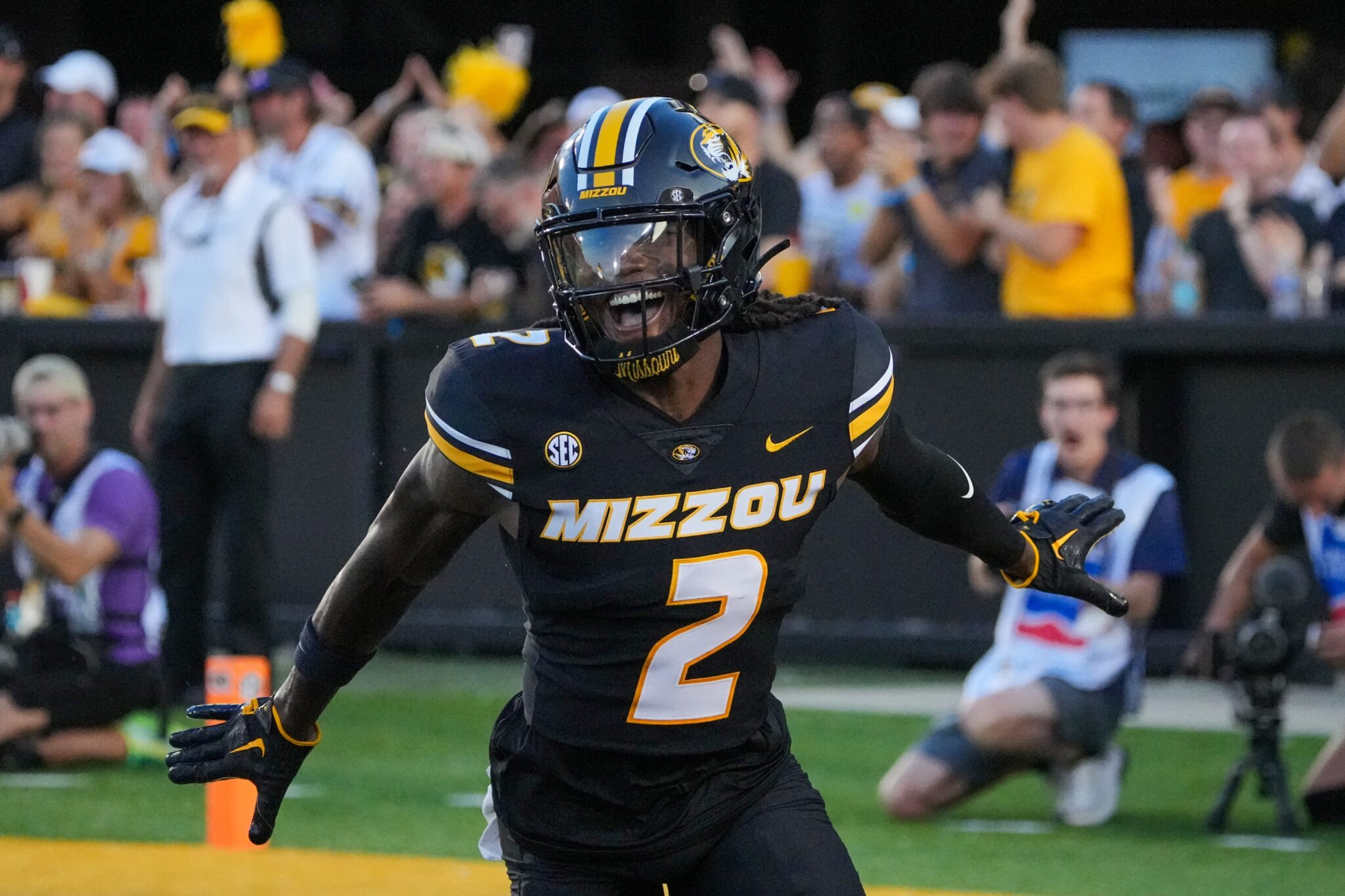 Missouri stars show out in dominant first half performance vs. Murray ...