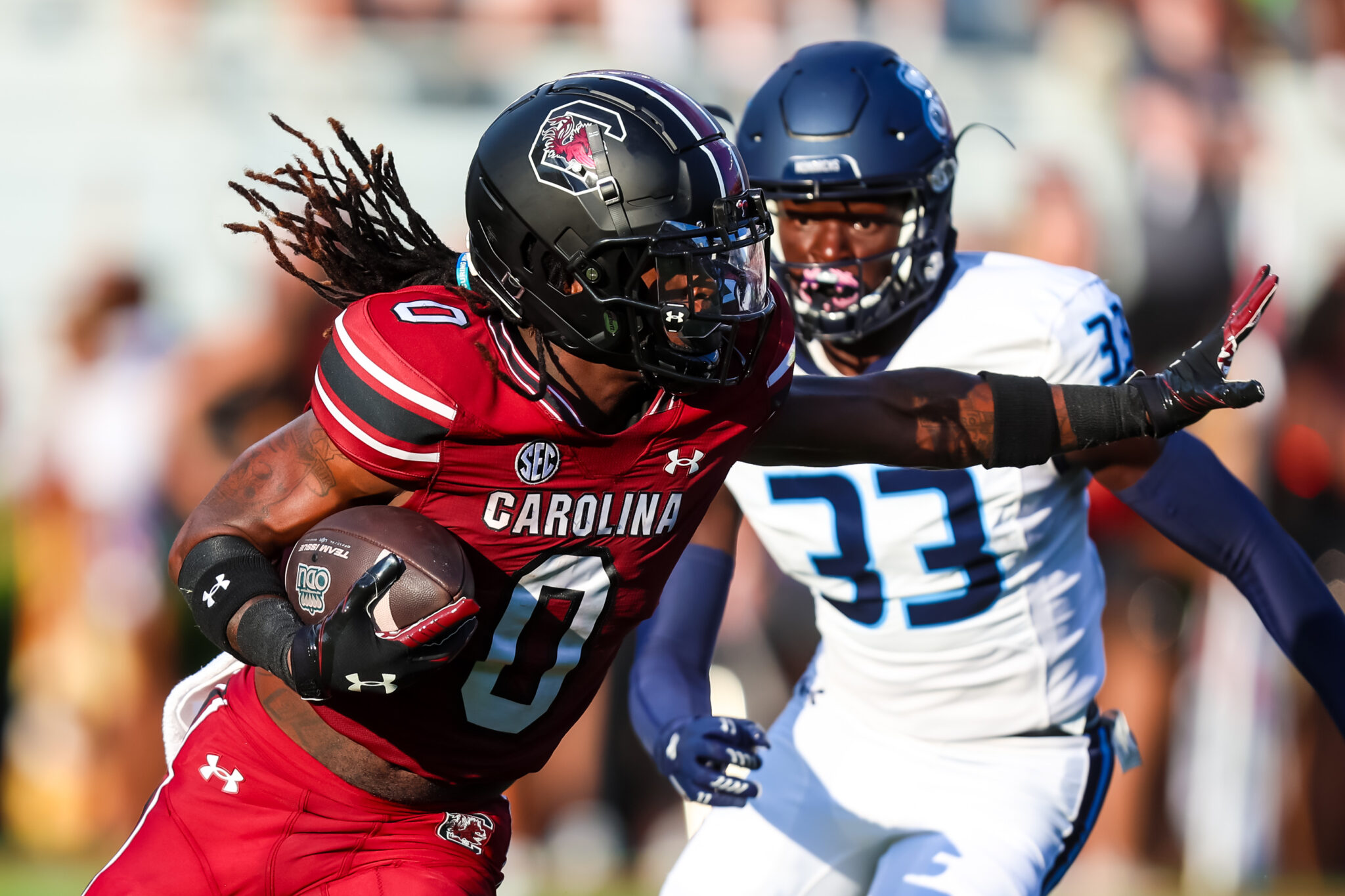 South Carolina running back hilariously brought down by his own QB ...
