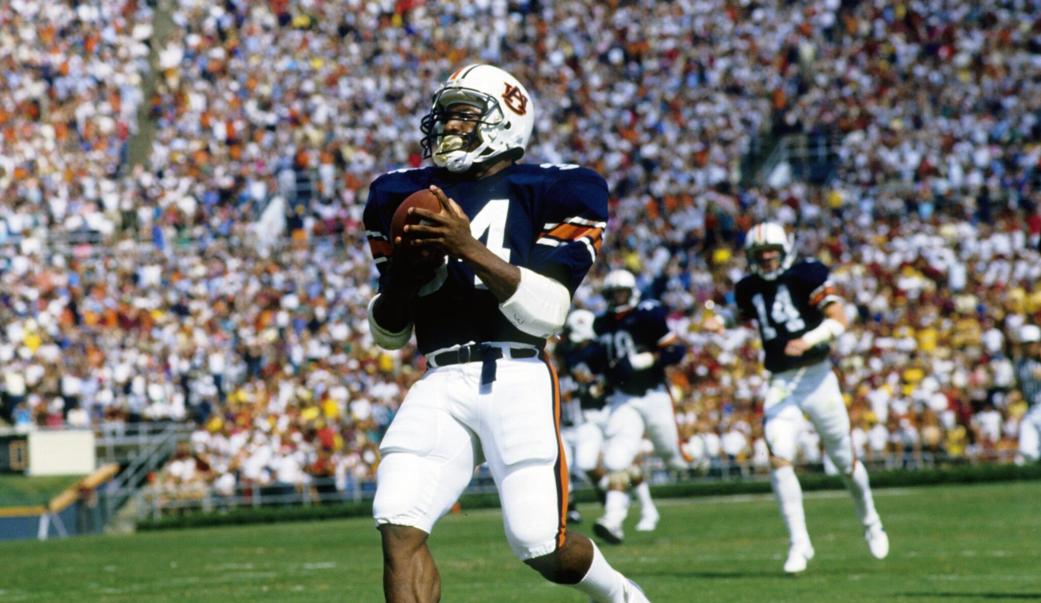 Ranking the 25 Greatest Players in Auburn Football History - Saturday ...