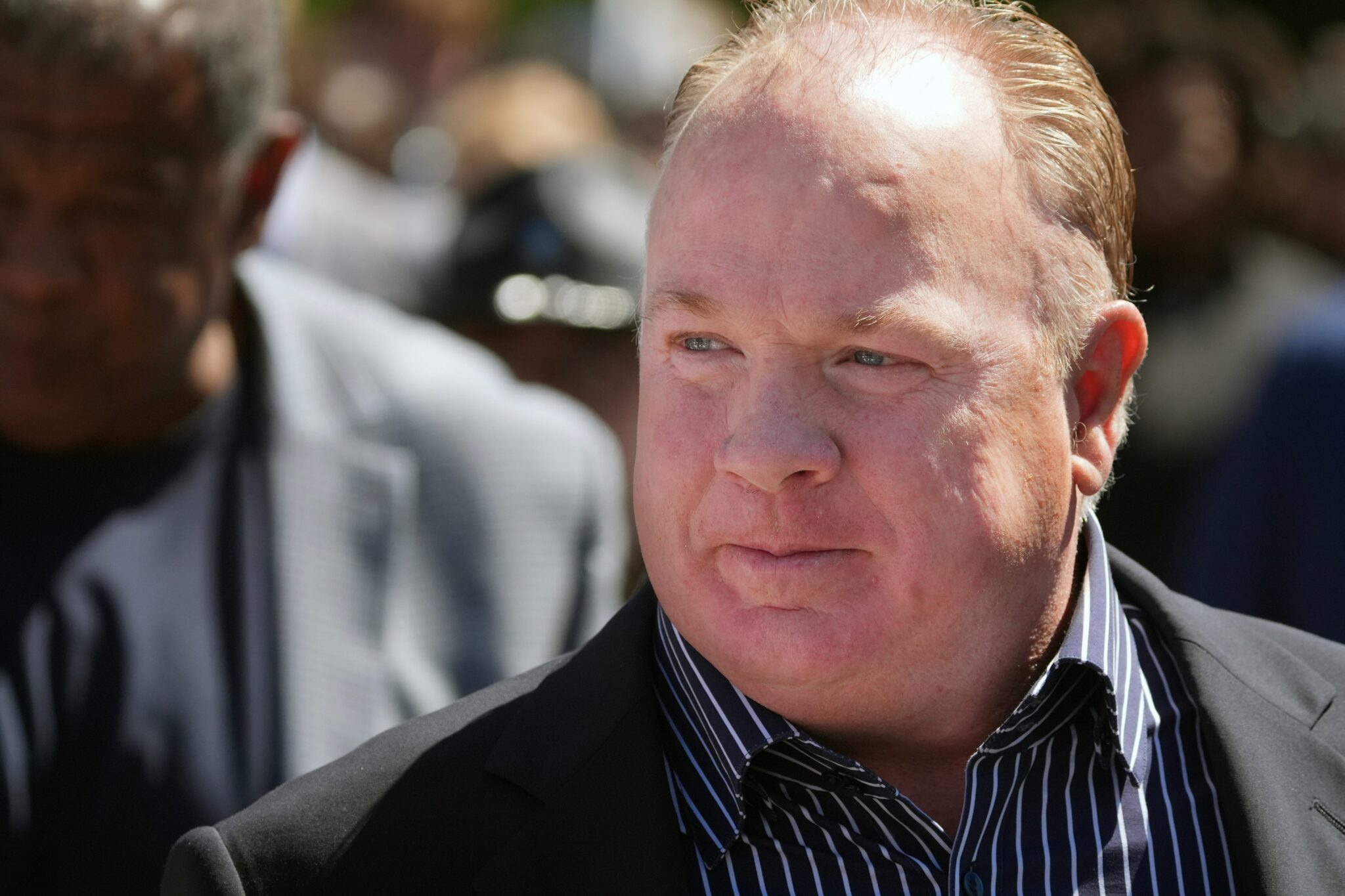 Mark Stoops hammered on social media following Kentucky's rough home ...