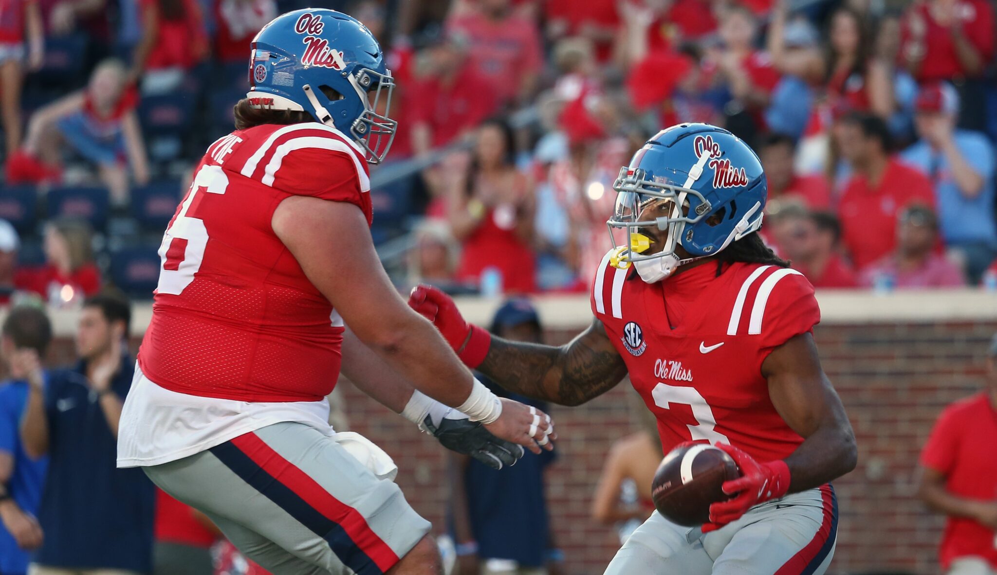 6 SEC teams ranked in AP top 7 shows who still runs college football ...