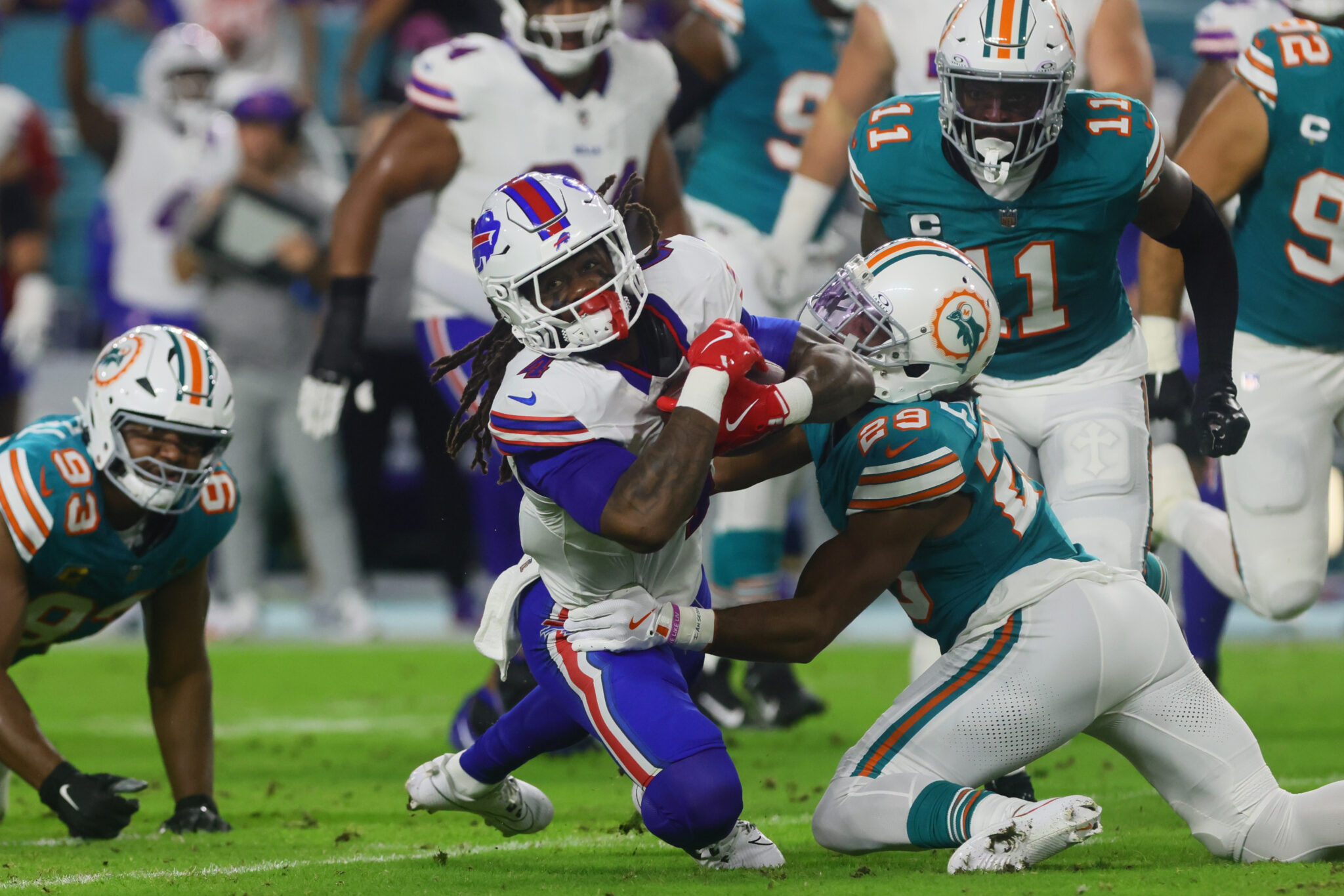 Former Georgia RB James Cook delivers first-half hat trick on TNF ...