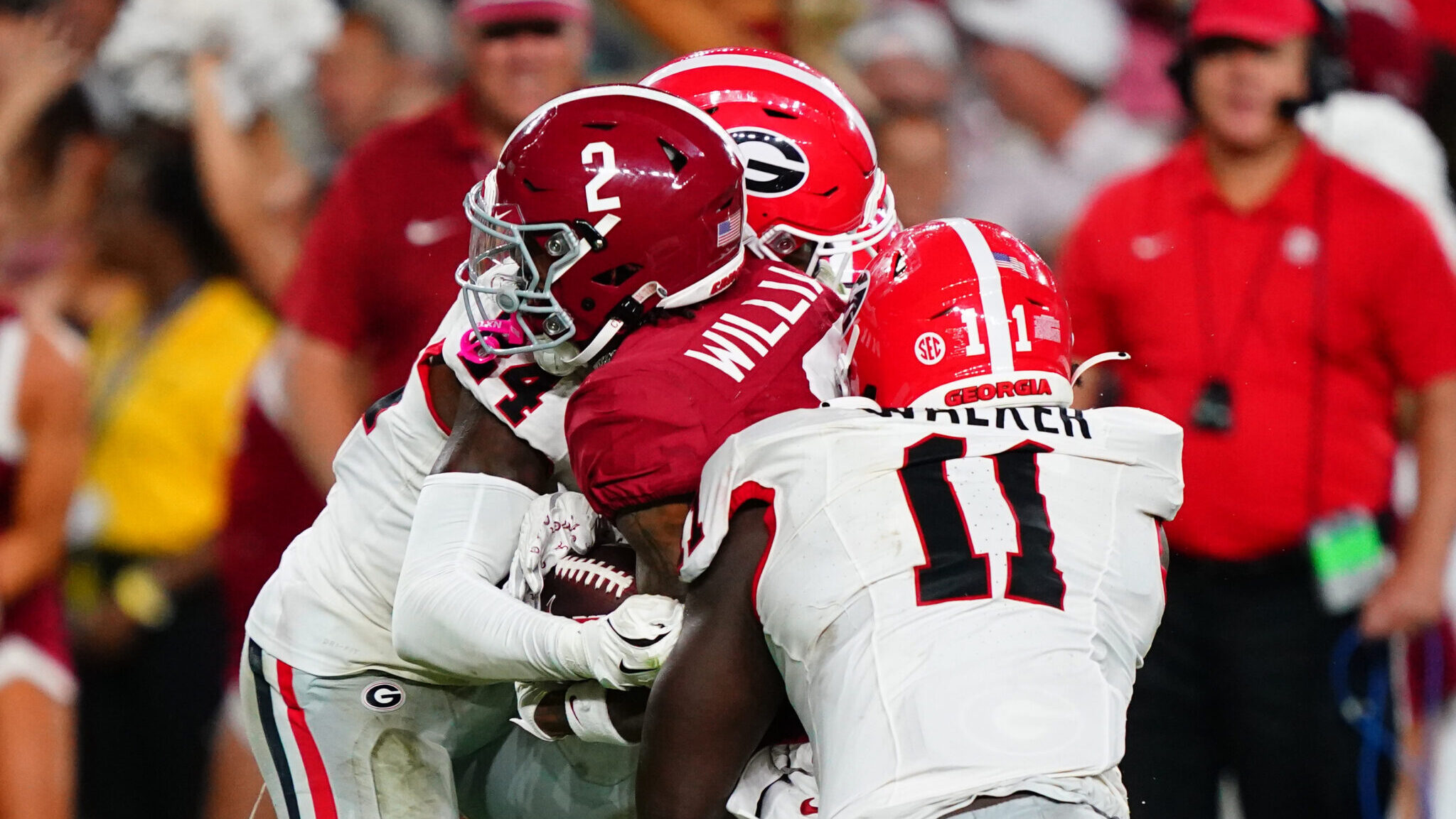 Alabama WR goes viral for 2-word message on his eye black vs. Georgia ...