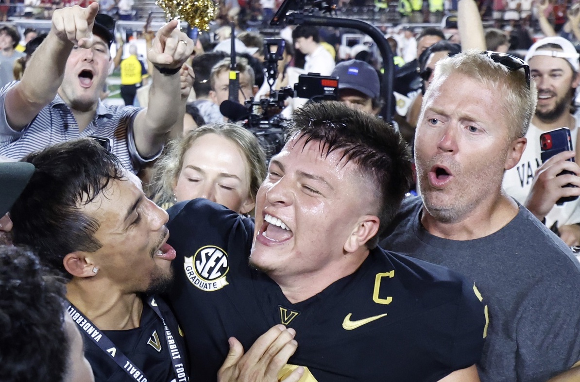 Wasson: Final grades for all 16 SEC teams after the 2024 regular season ...