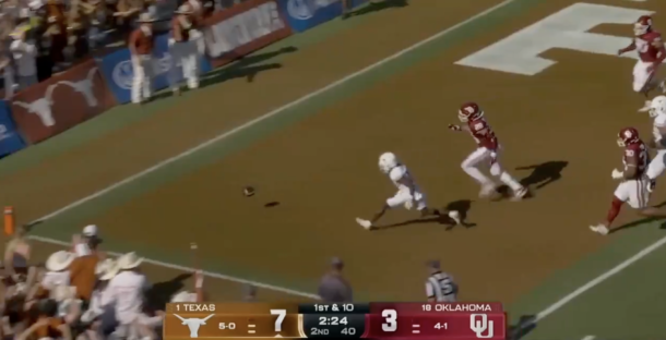 Texas takes commanding lead over Oklahoma with wild end zone fumble ...