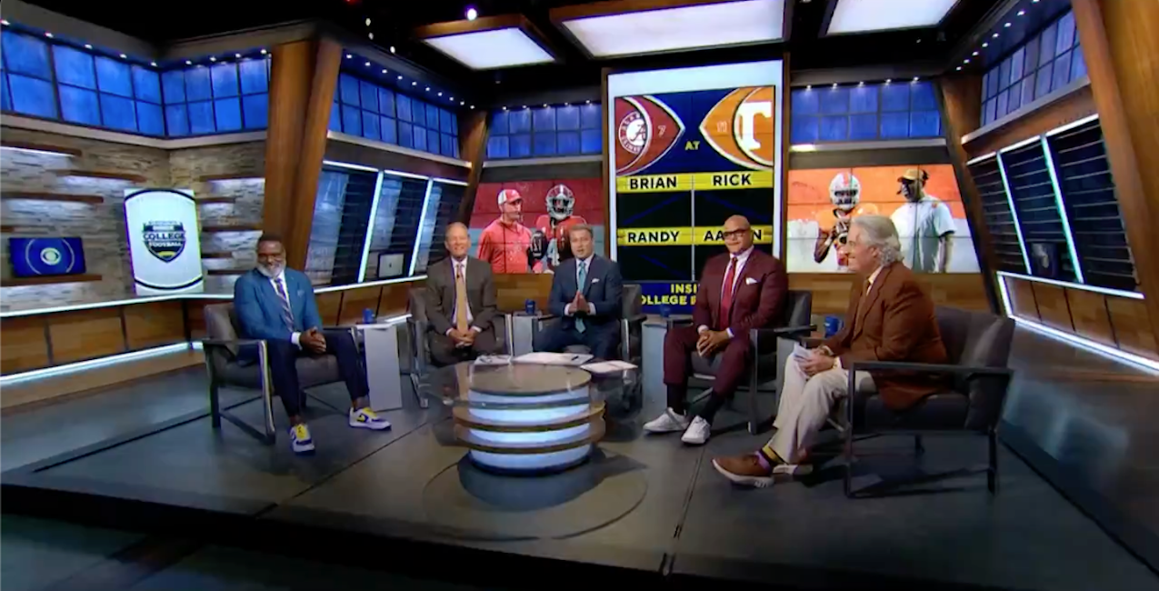 CBS Sports analysts share picks for Third Saturday in October showdown ...